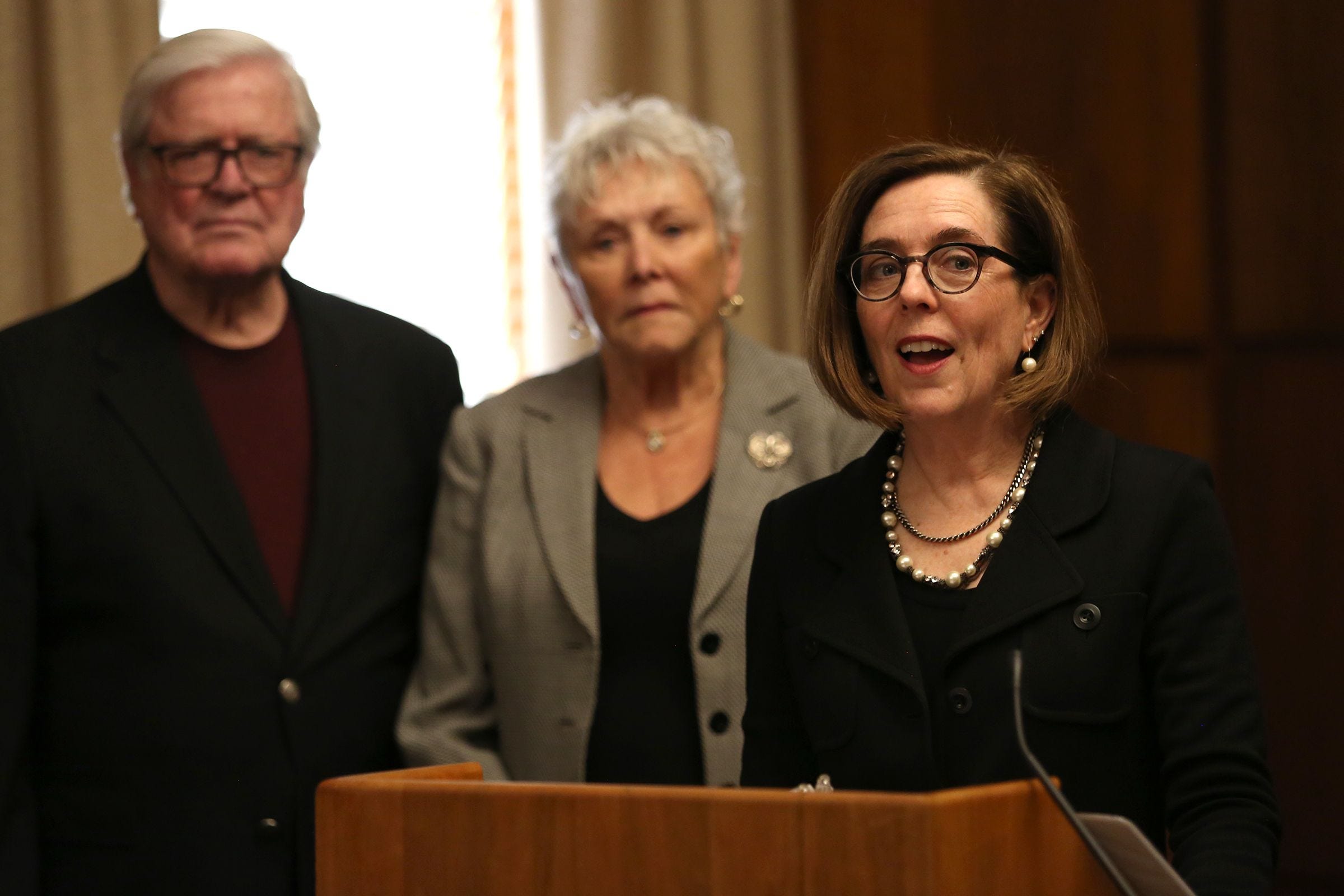 Gov. Kate Brown introduces plan to offset pension costs for Oregon schools
