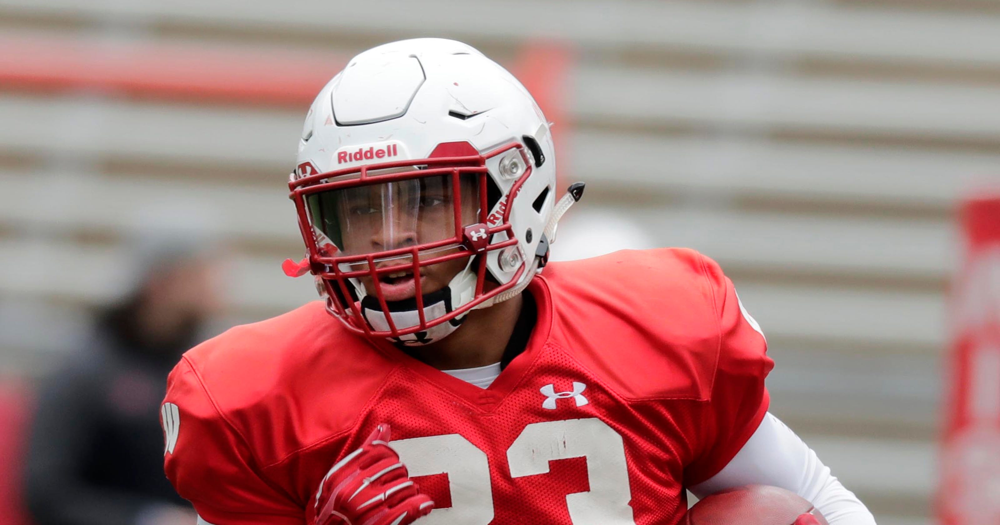 Wisconsin tailback Jonathan Taylor leaves spring practice to run track