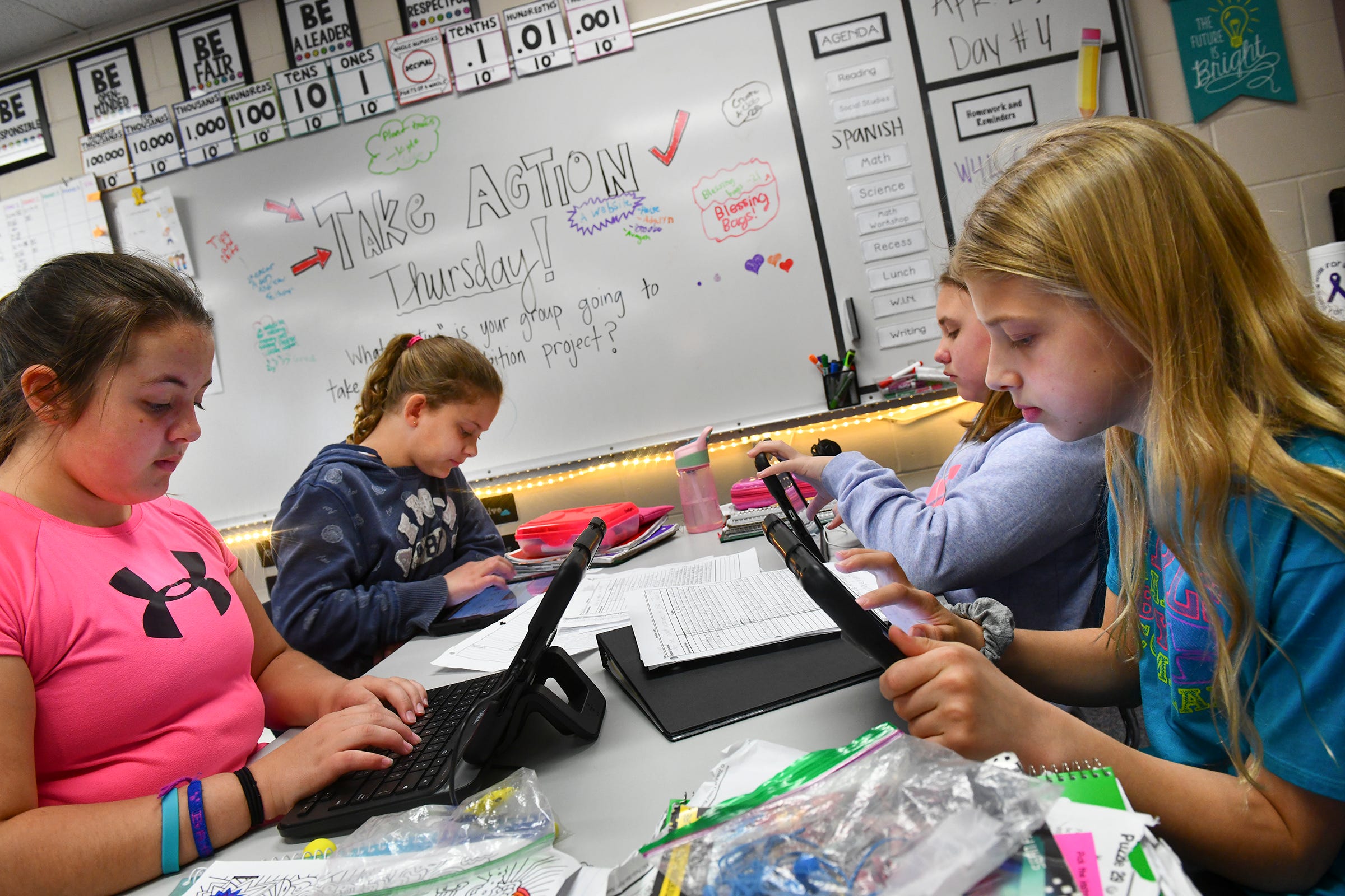 How the 'unschooling' movement unshackles kids from the classroom