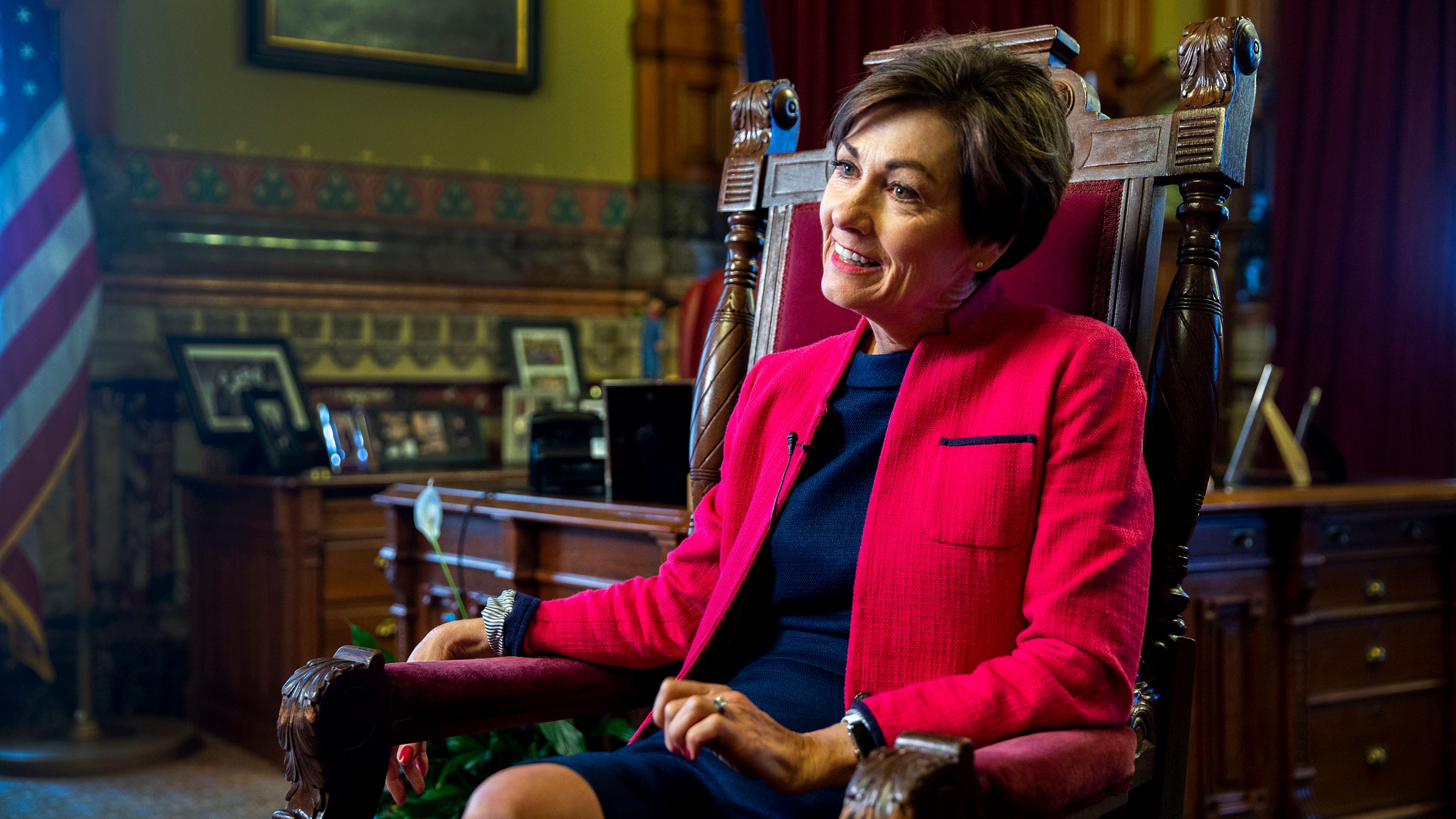 Iowa Gov. Kim Reynolds released from the hospital after experiencing ...
