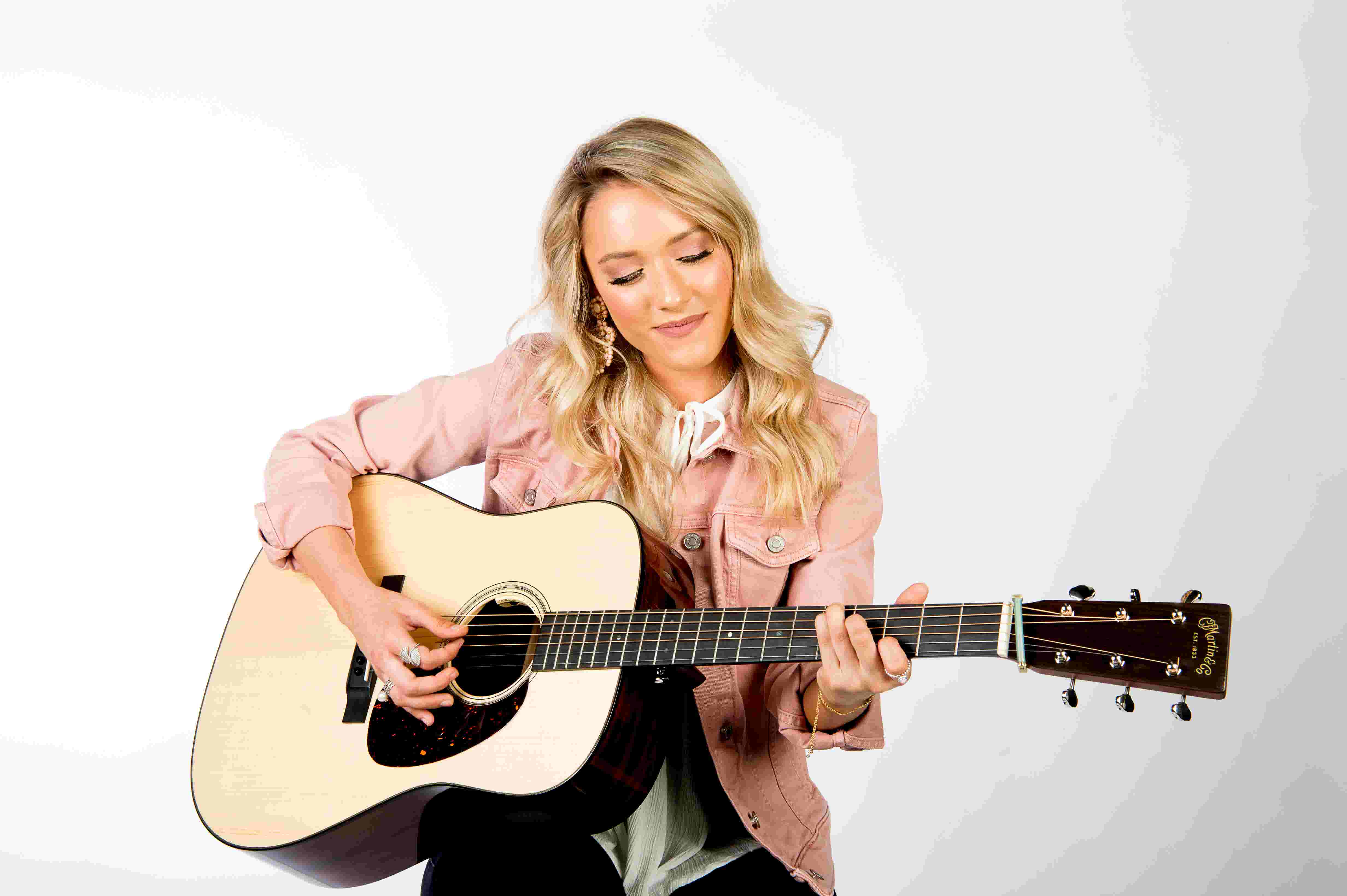 'The Voice' runner up Emily Ann Roberts performs at Knox News studio