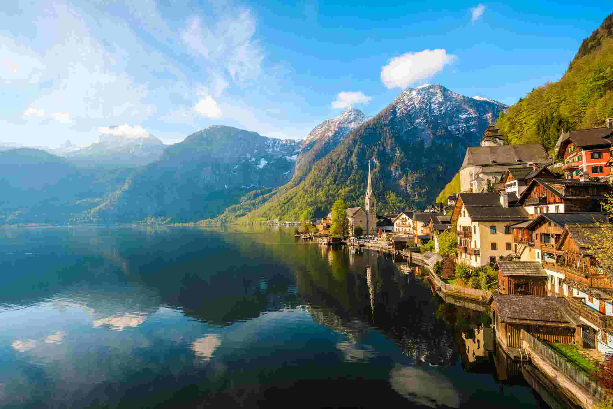 These are 10 of the most beautiful lakes in Europe These are 10 of the most beautiful lakes in Europe