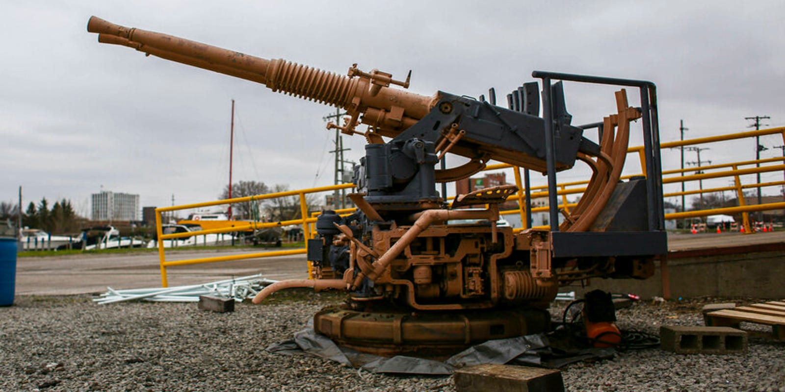 Michigan museum to add large anti-aircraft gun to WWII ship