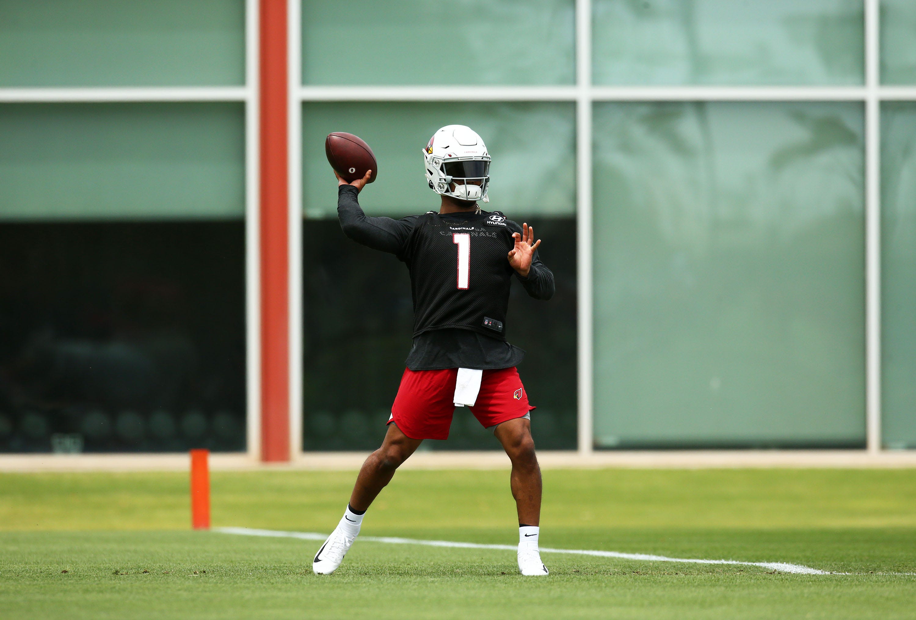 Arizona Cardinals: Kyler Murray kicks off NFL career with mini-camp