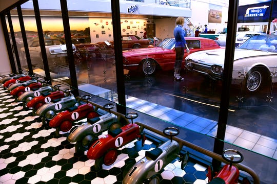 Woody’s Classic Cars Baseball Museum draws crowds to Cross Plains, TX