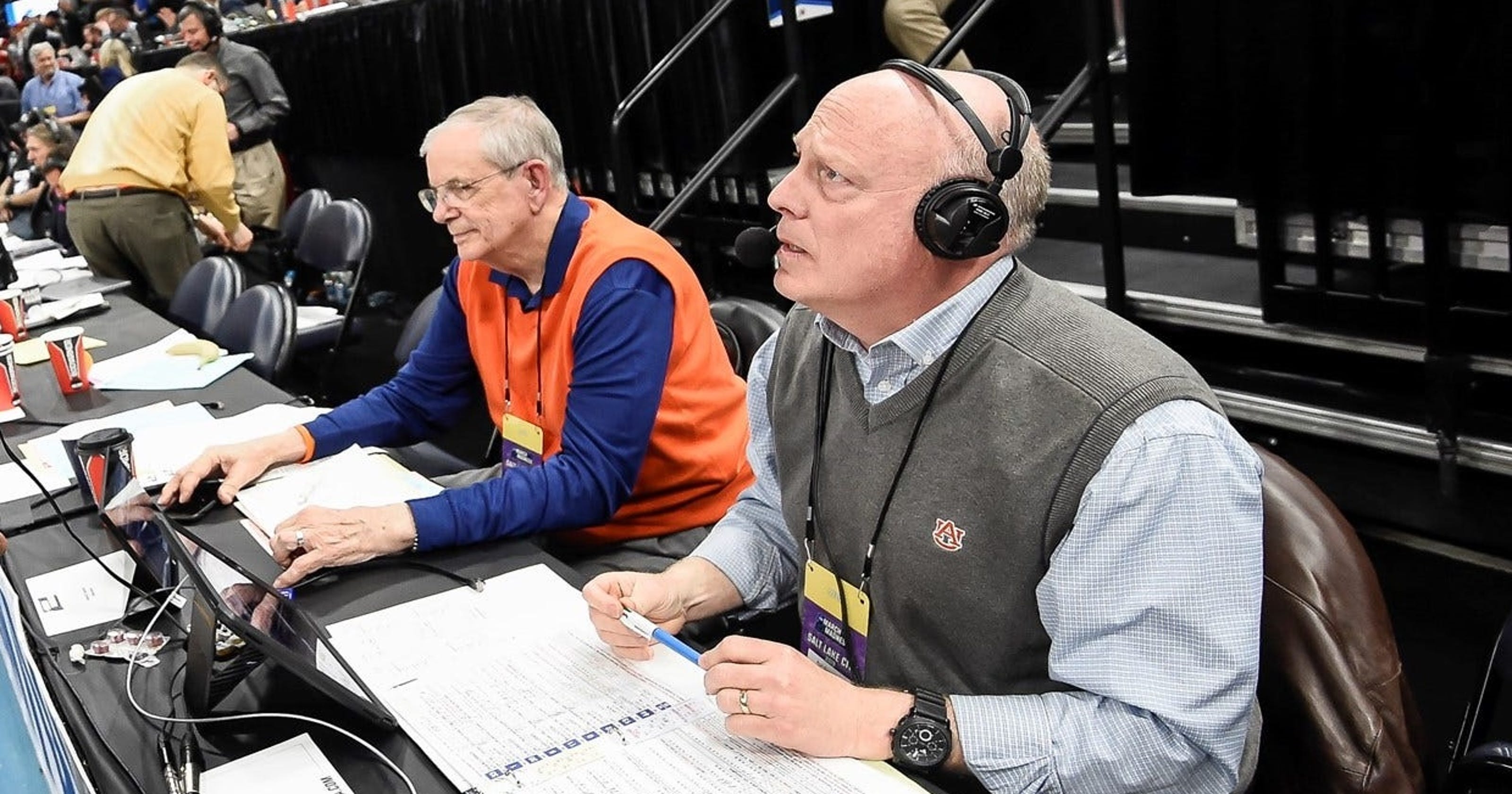 Auburn radio voice Rod Bramblett, wife Paula, die after car wreck