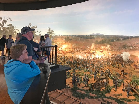 Civil War 360-degree painting by Milwaukee artists unveiled