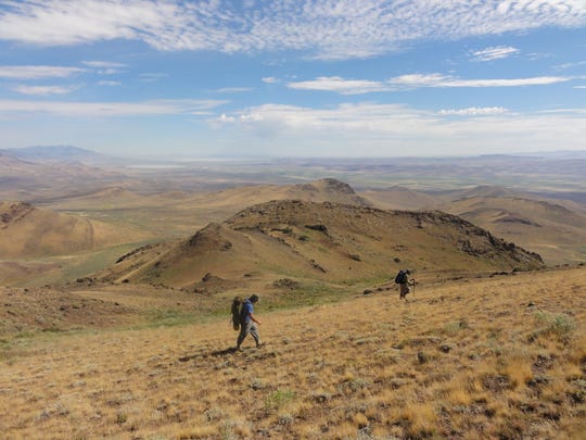 Oregon Desert Trail brings solitude, canyons and lots of hot springs