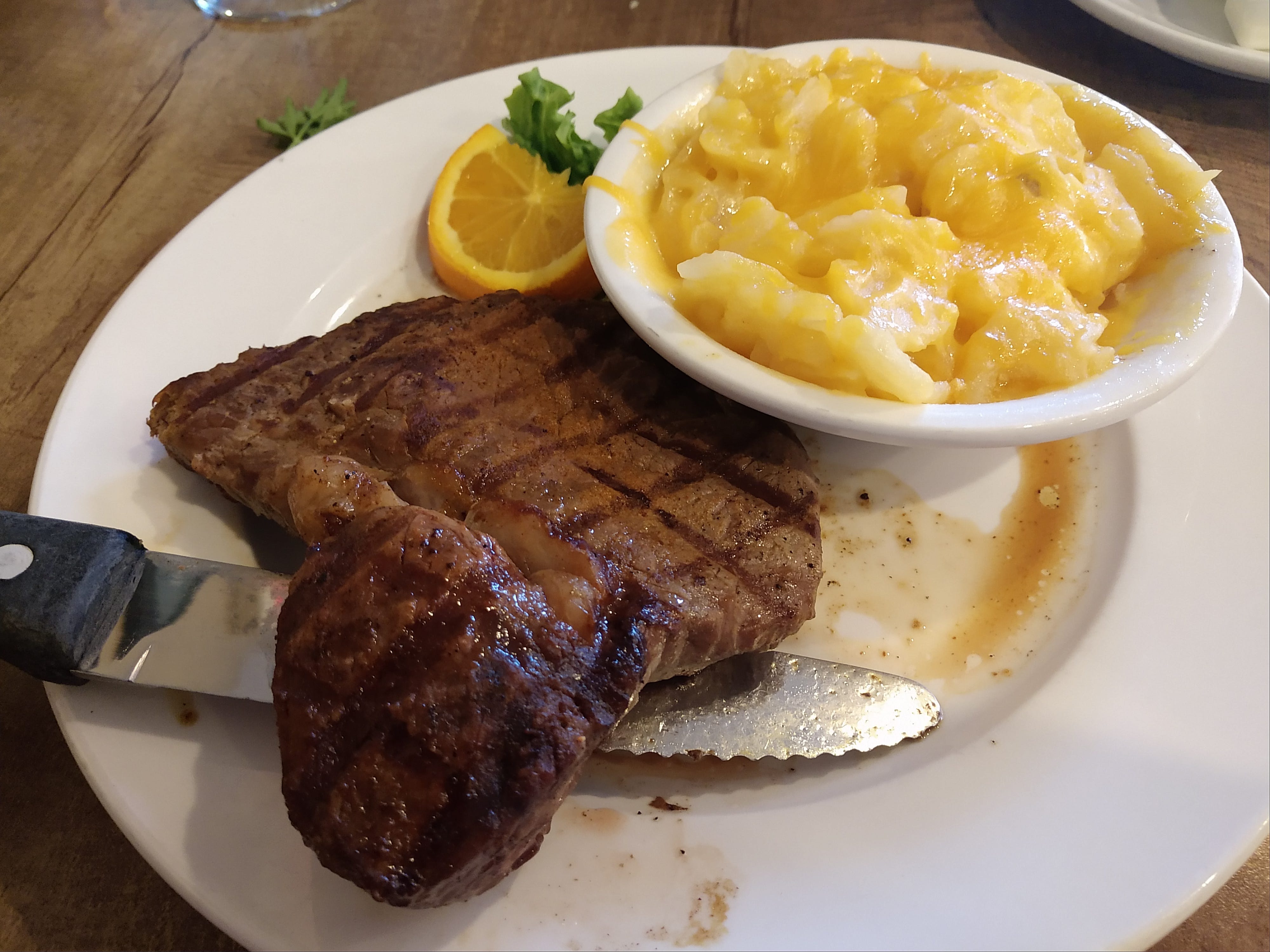 Baratta's: A soft-spoken south-side Italian stalwart