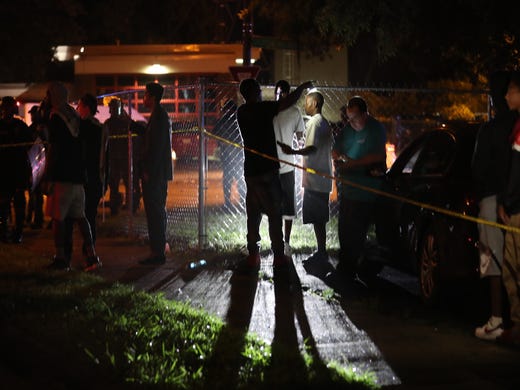 Memphis police injured in violent protests after police shooting