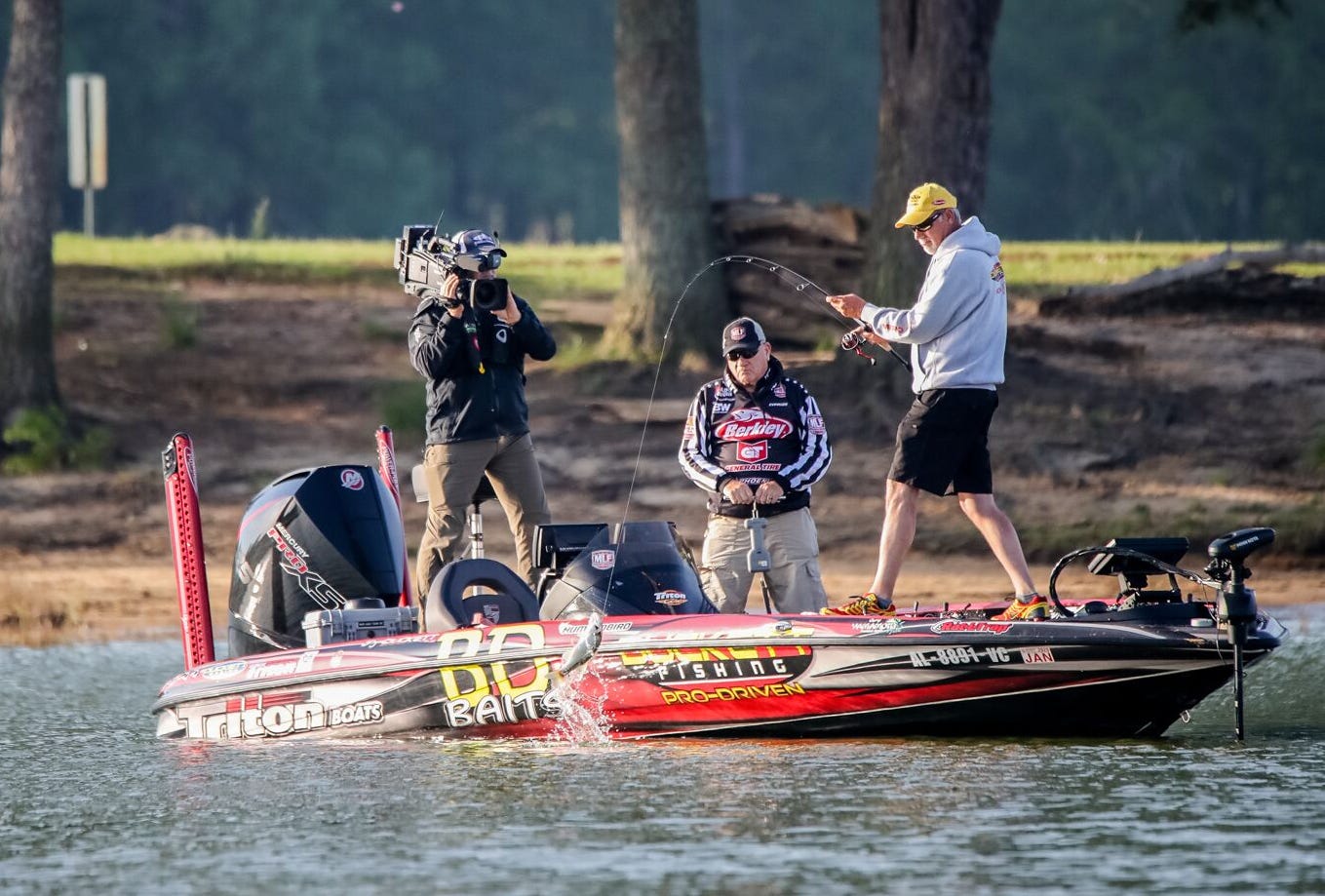 Pro Bass Fishing Boats