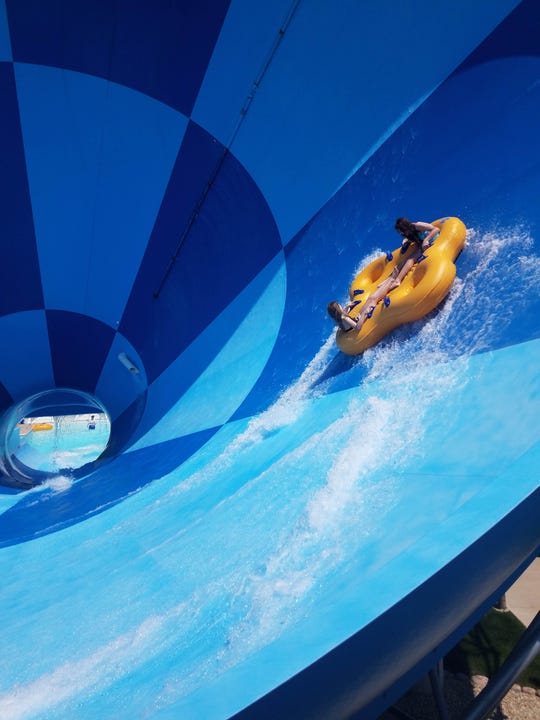Raging Waves Water Park is the biggest water park in Illinois
