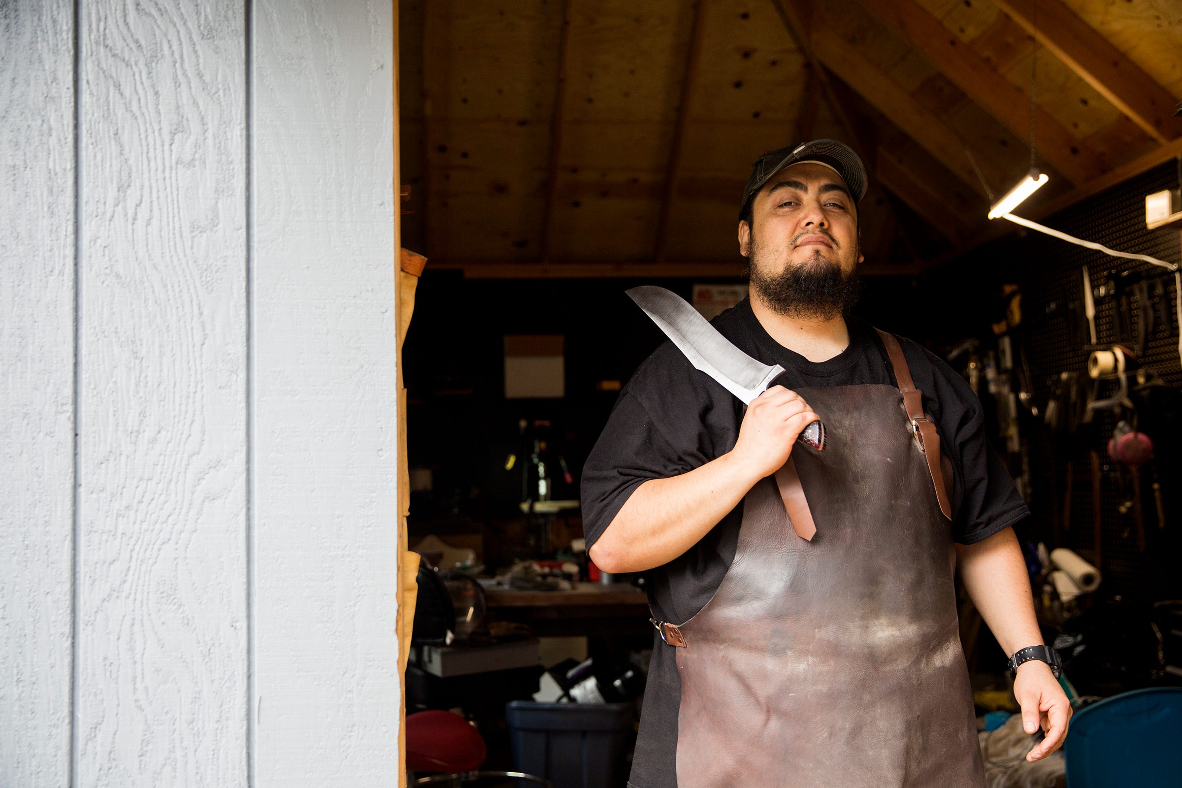 Salem man wins History Channel 'Forged in Fire' forging competition