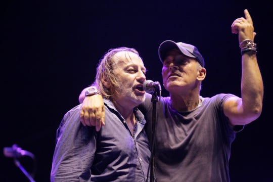 Bruce Springsteen at Stone Pony Summer Stage in Asbury Park: The time ...