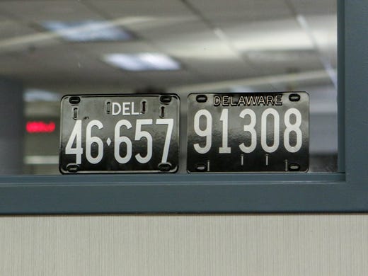 Delaware DMVs swarmed for low-digit license plates