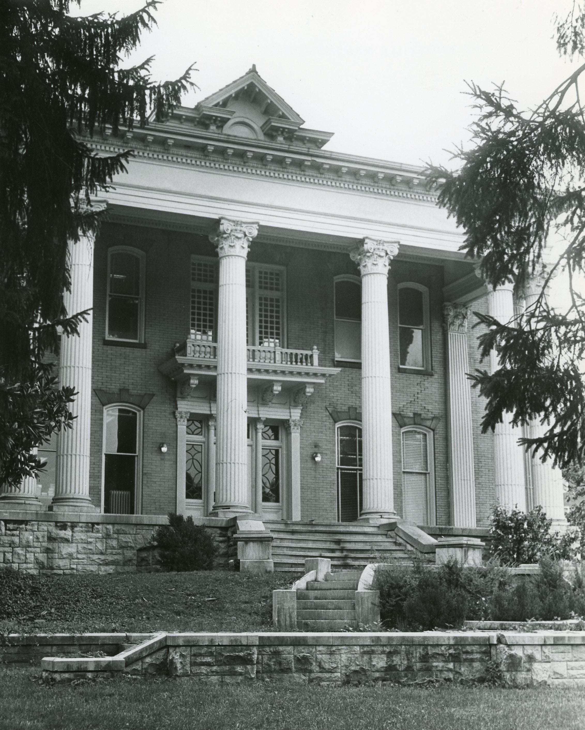 Tyson Alumni House: Historic UT gathering spot and a dog's final ...