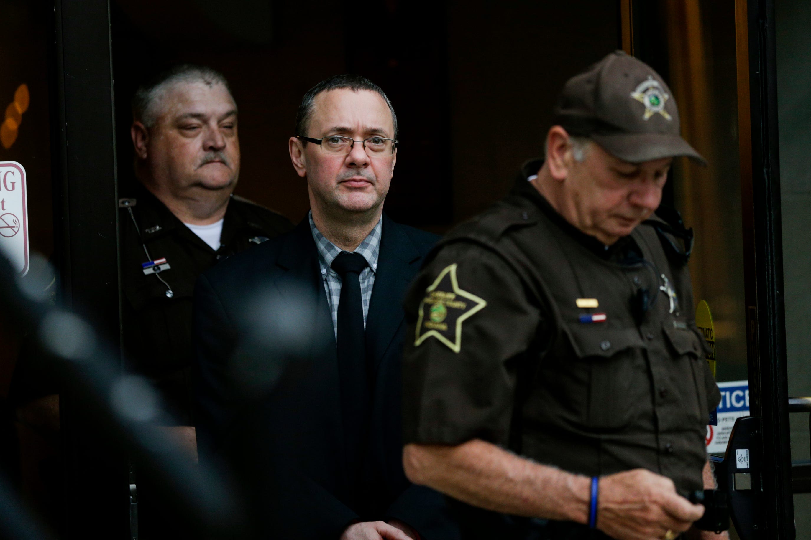 Threatening and angry text messages read to Lafayette jurors