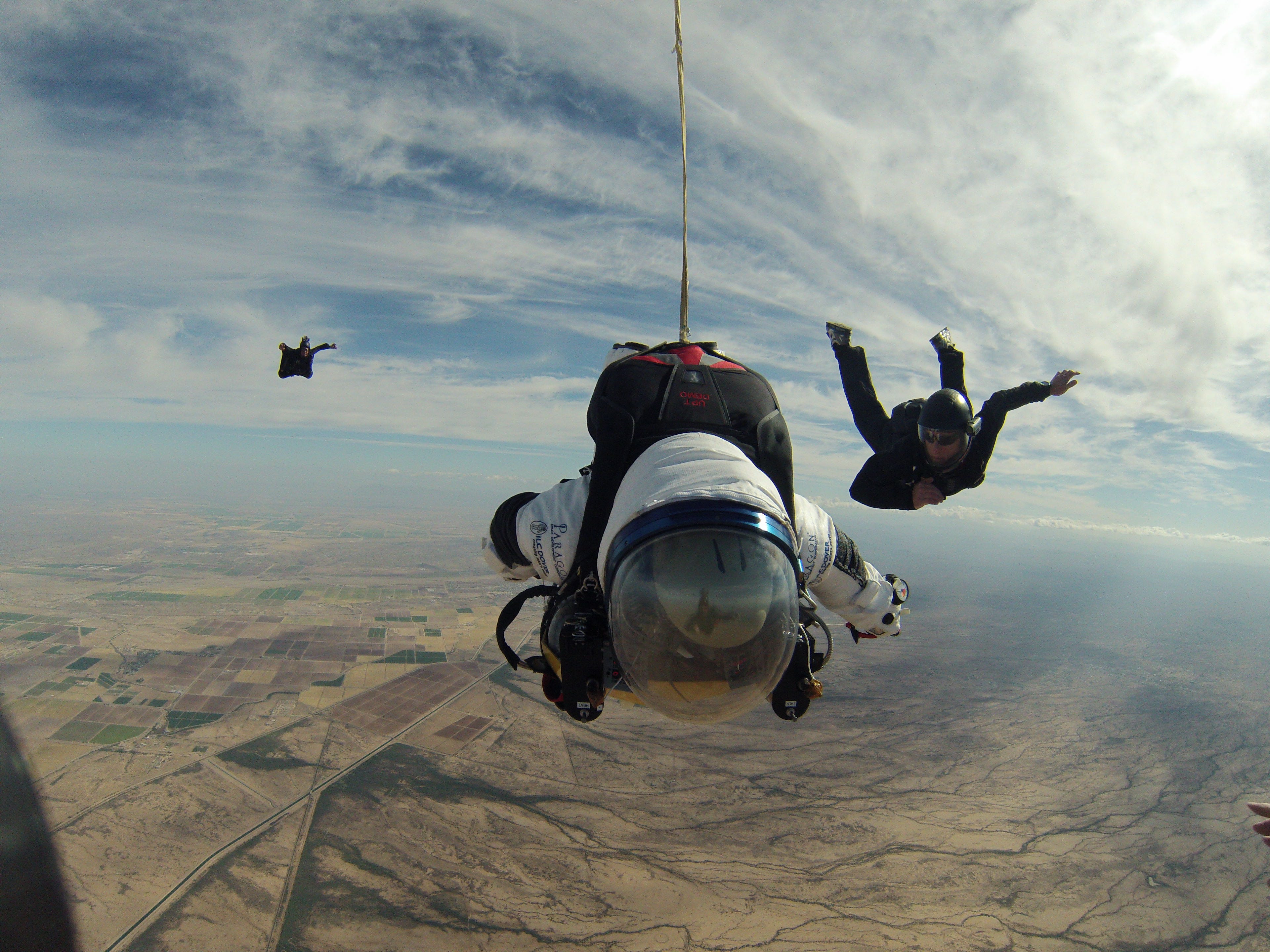 EAA AirVenture 2019: High-altitude free fall record-holder shares story
