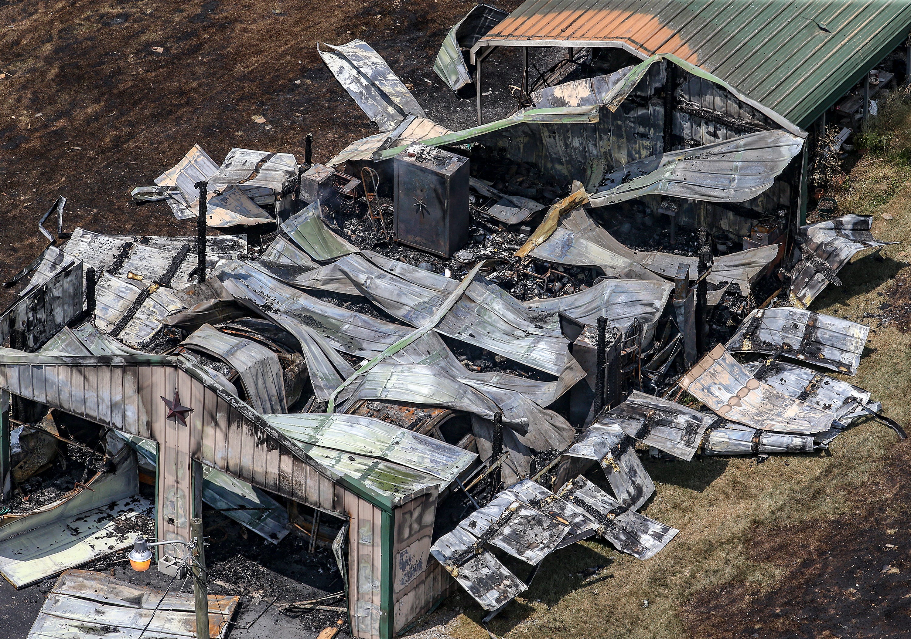 Kentucky gas explosion: 1 dead, 5 hospitalized after pipeline ruptures