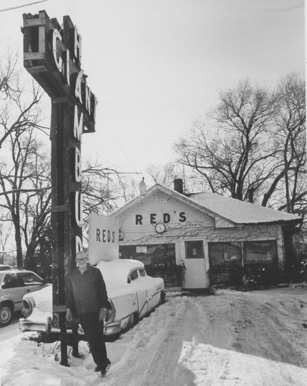 Red's Giant Hamburg opens in Springfield with revived Route 66 culture