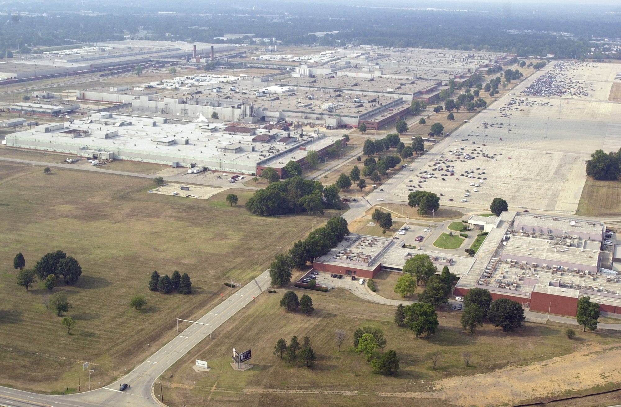 GE Appliances argues with Jefferson County on Louisville park price