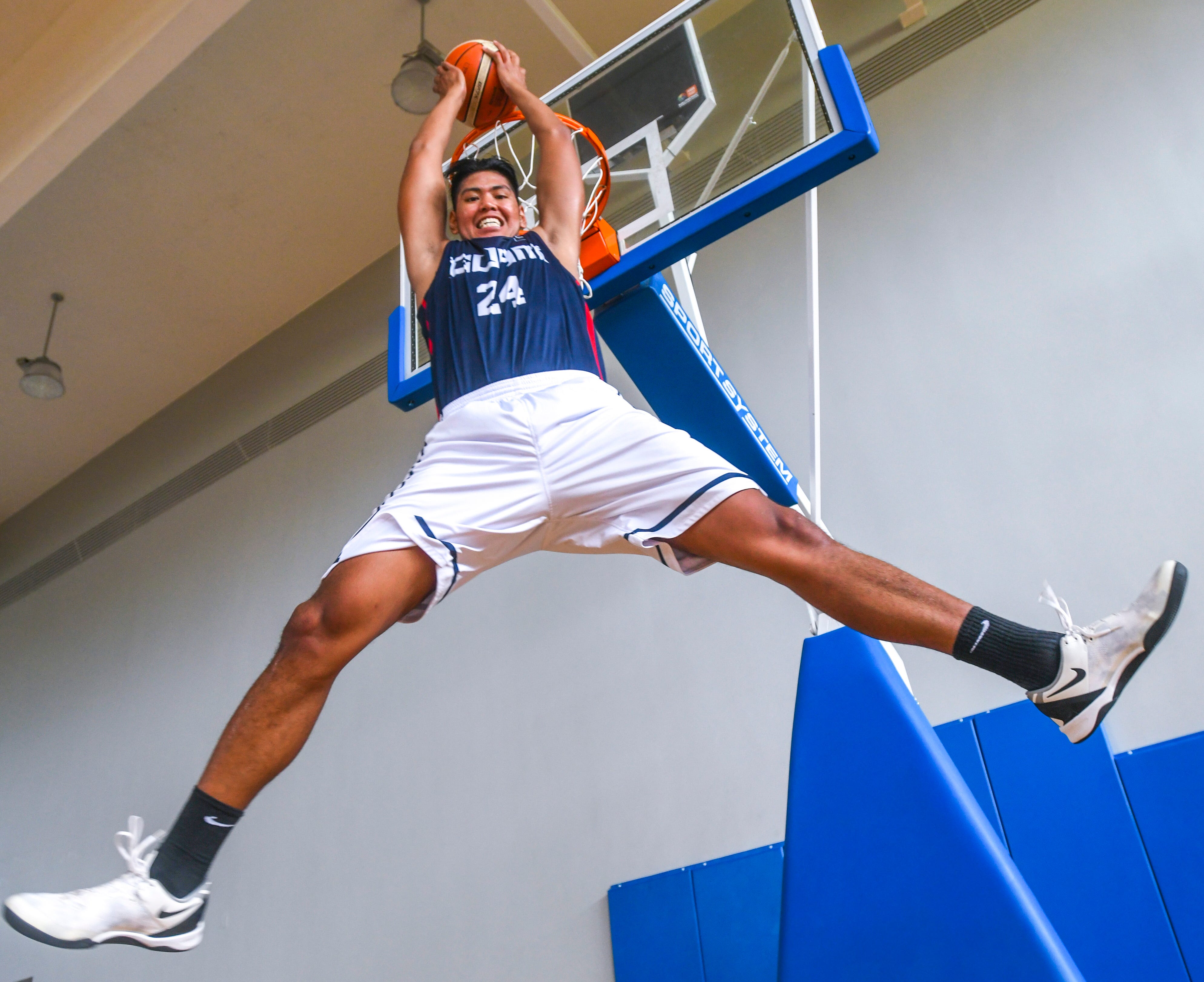 Double golden boy Ben Borja attracts attention with basketball skills