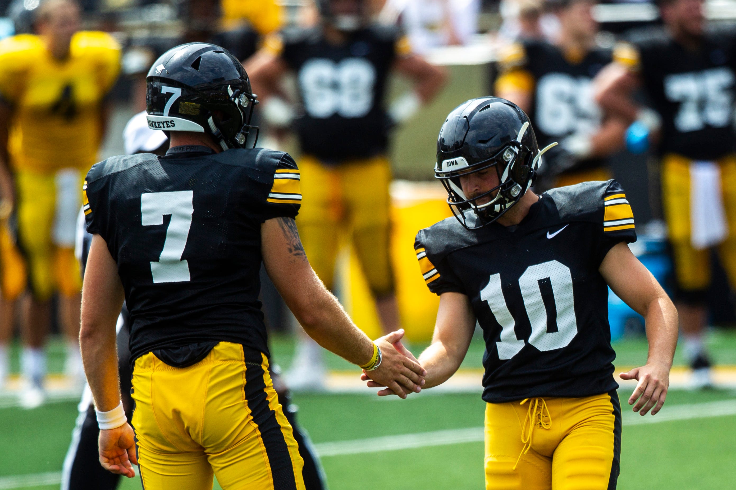 Iowa football: Caleb Shudak, Keith Duncan each making a case to be next ...