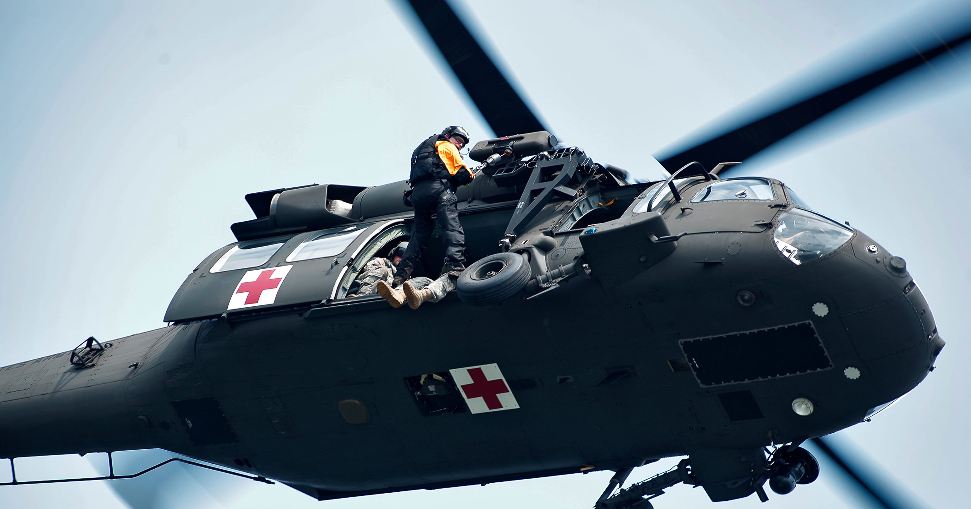 Helicopter Aquatic Rescue Team practices skills on Susquehanna River