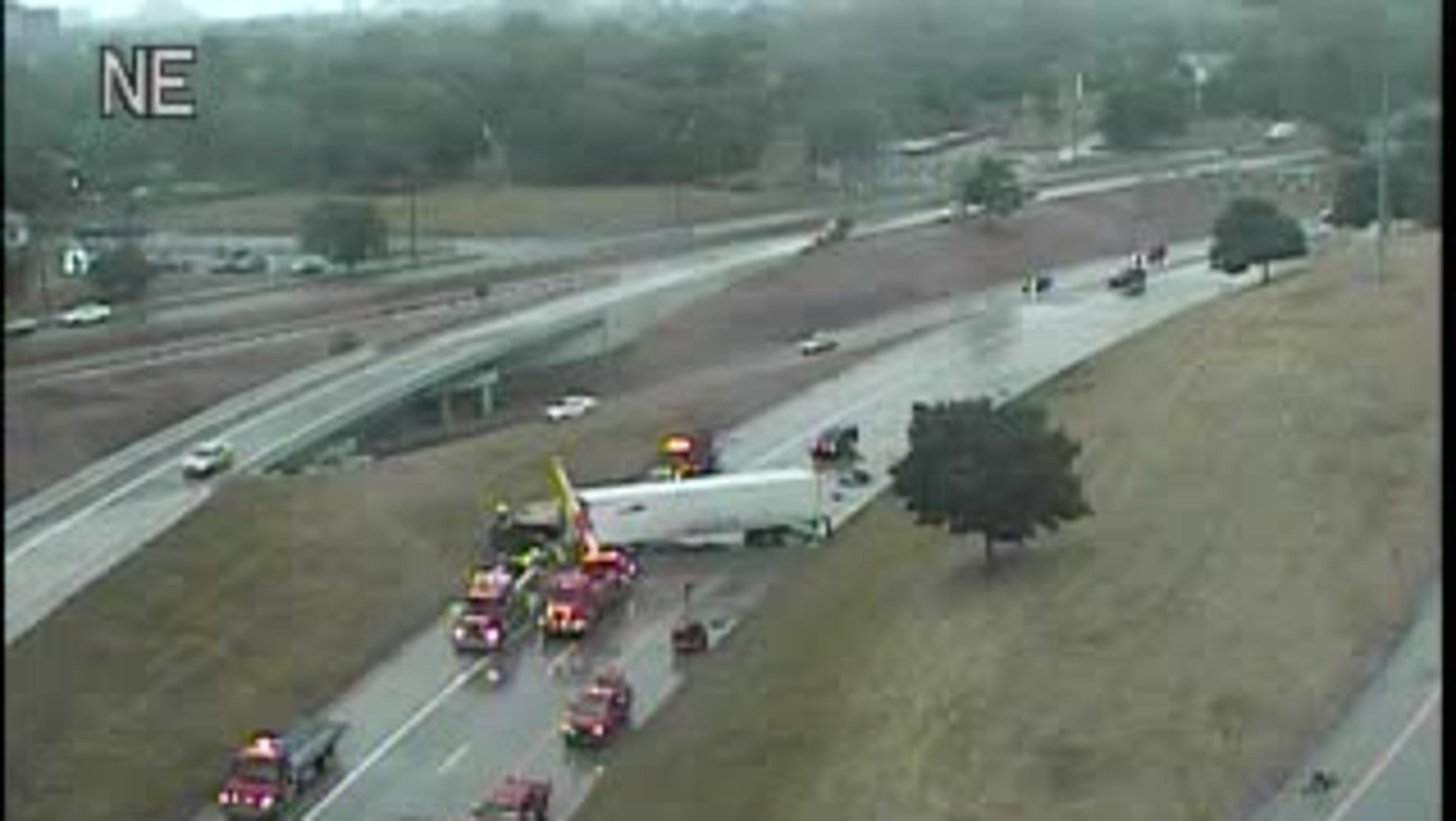 Southbound I 75 Reopens At I 96 In Detroit After Semi Crash