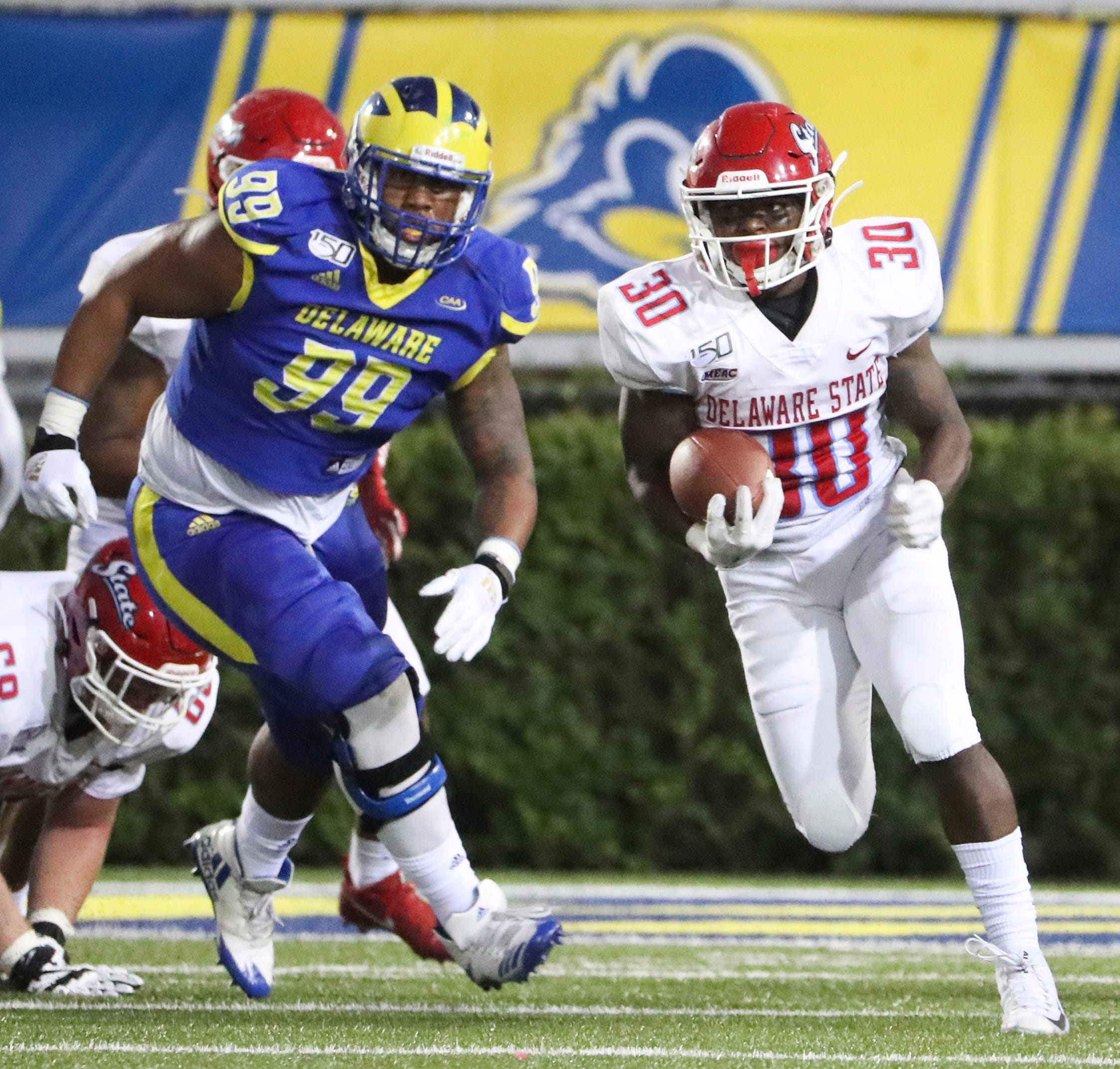 UD, DSU to play first football meeting in Dover this spring
