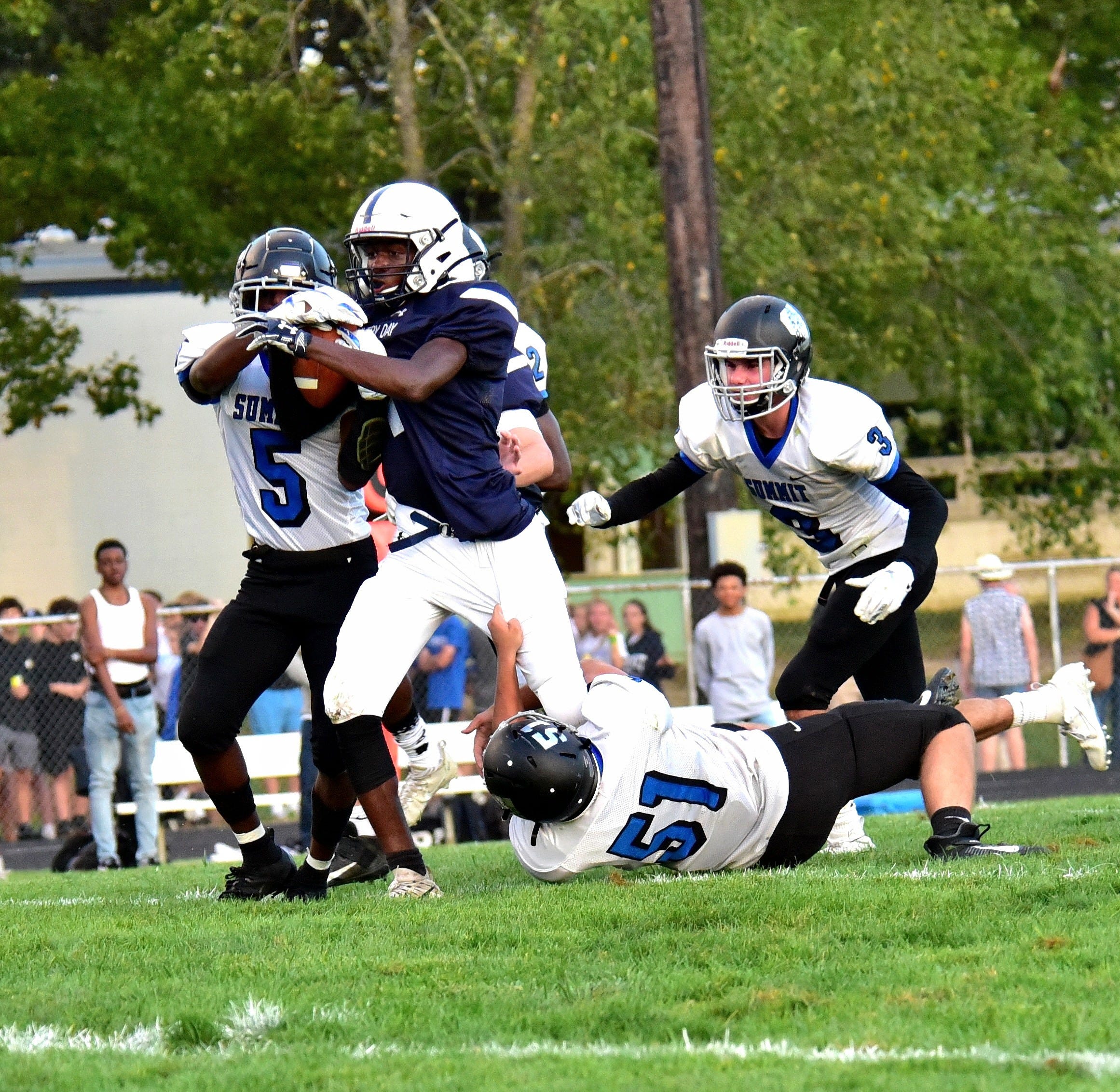 Summit Country Day football does quick work in win over host CCD