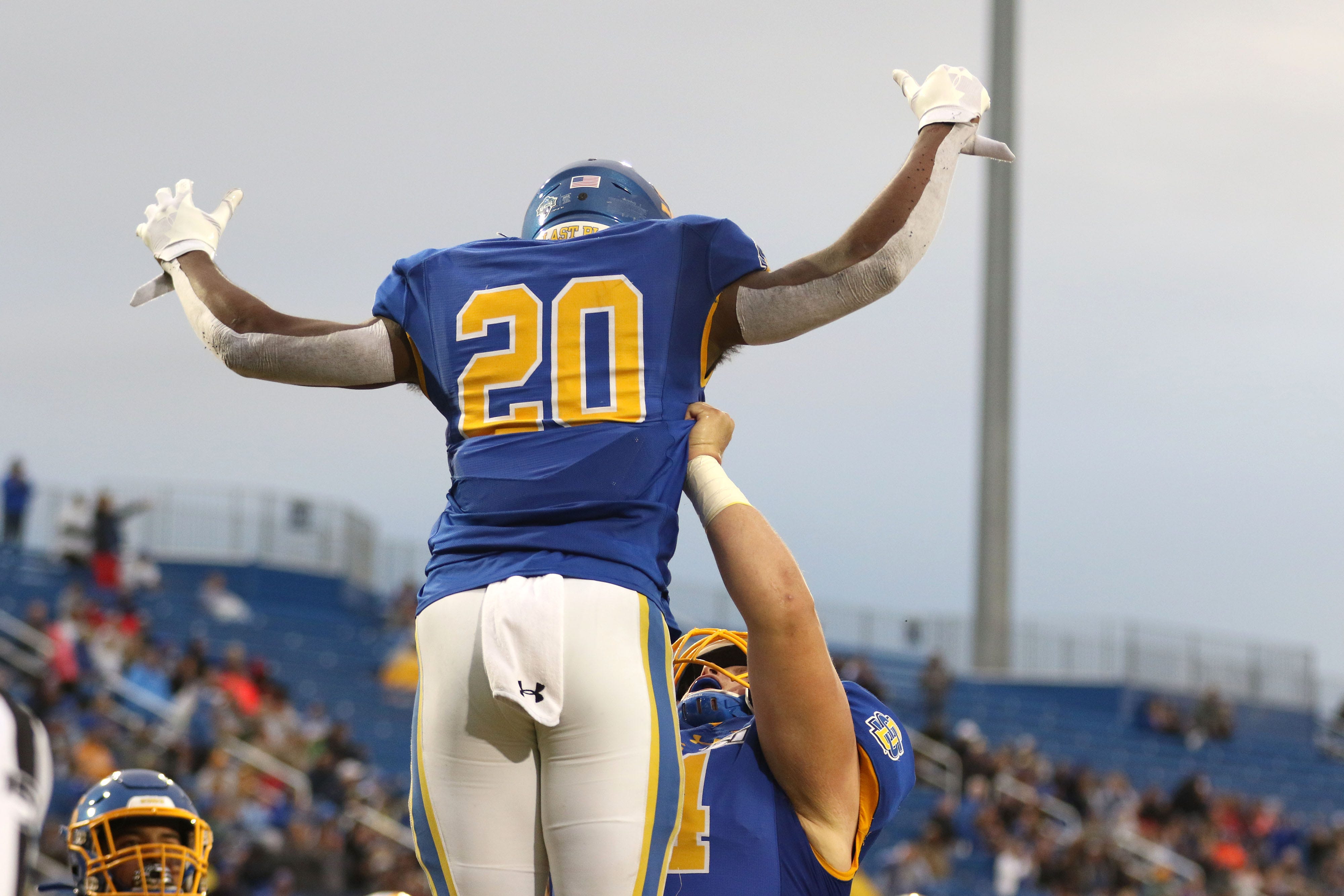 South Dakota State Jacks begins pursuit of football championship
