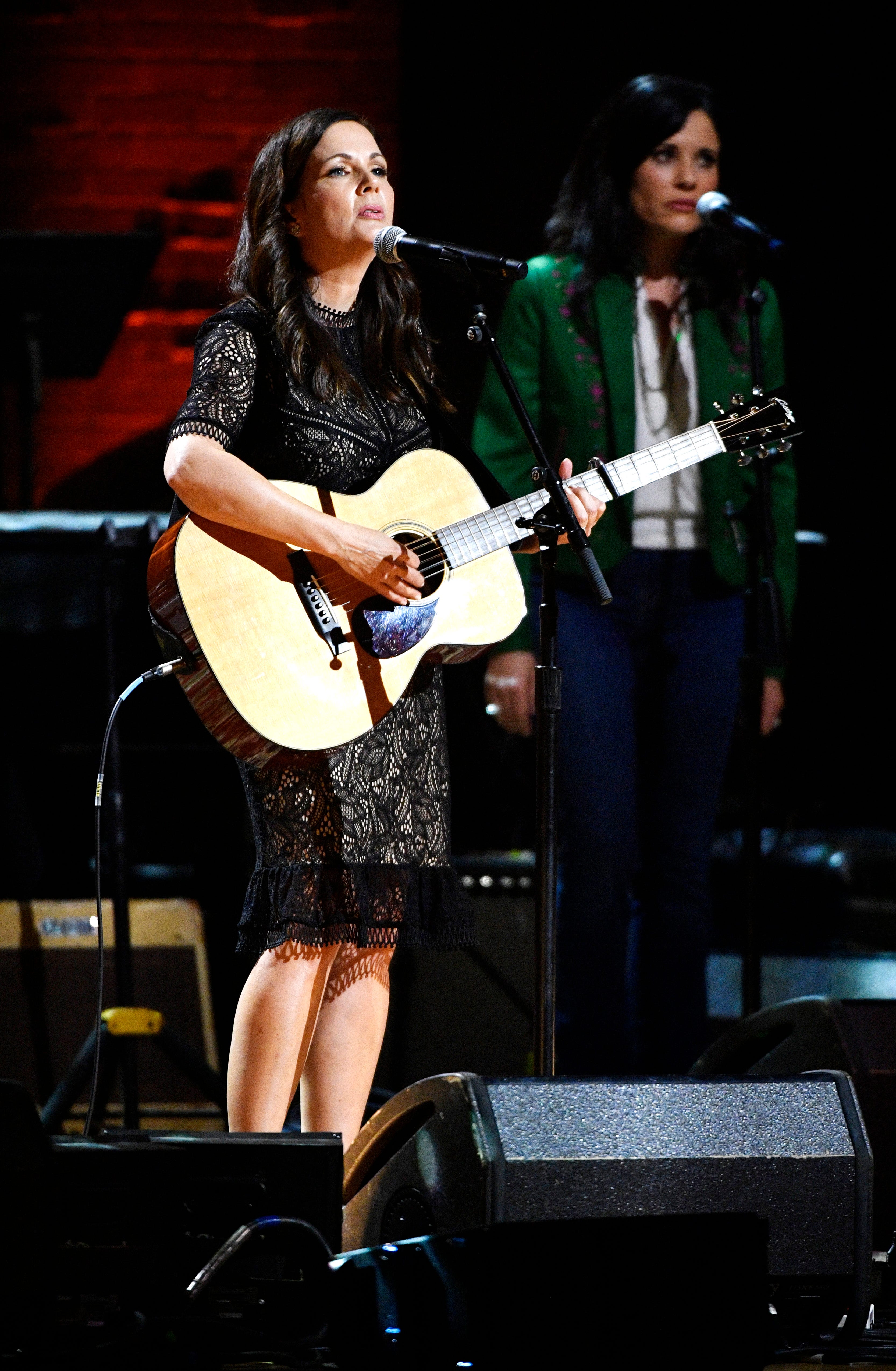 Singer-songwriter Lori McKenna talks new album, 'The Balladeer'