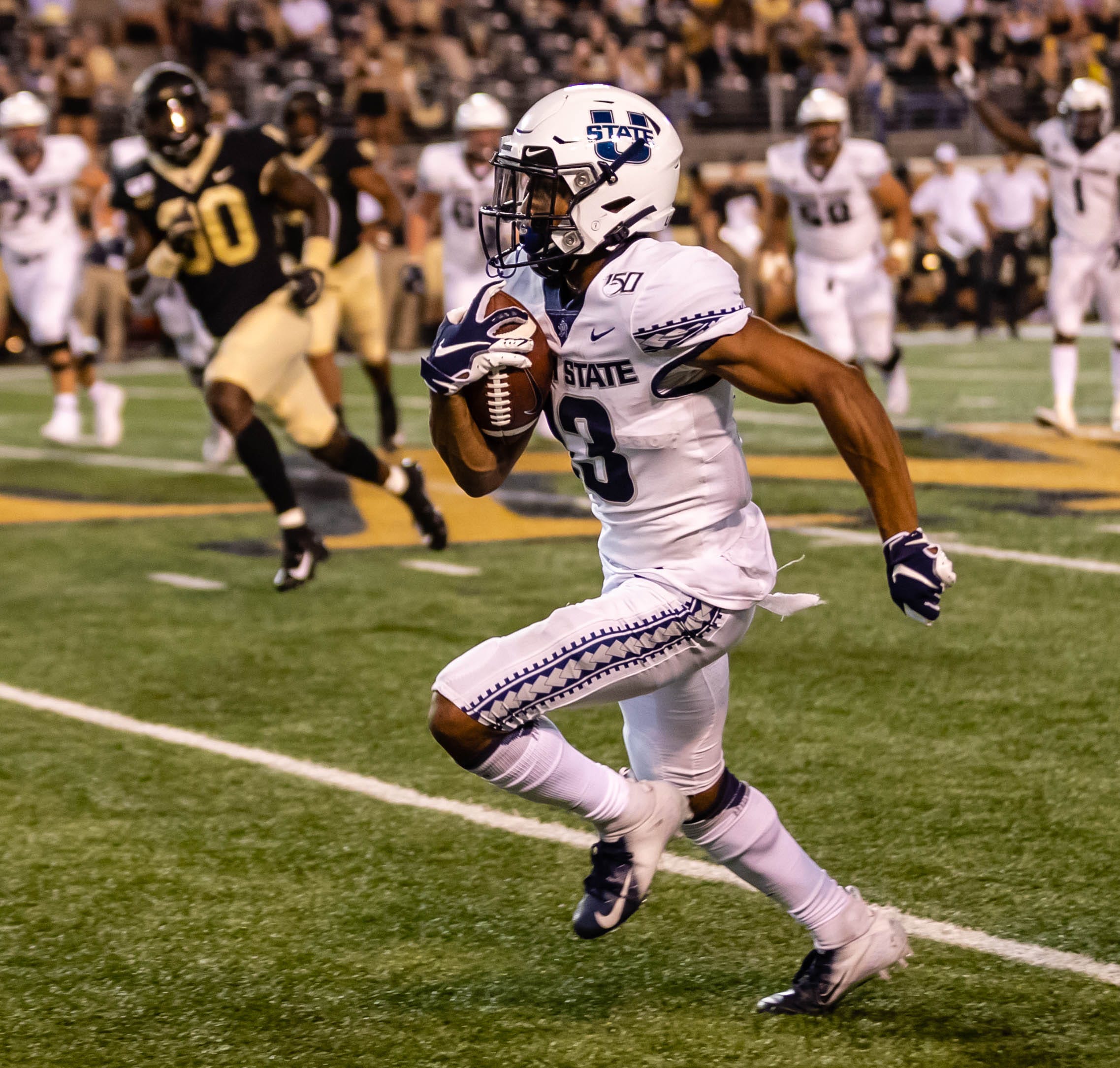Dunbar's Deven Thompkins bursting into spotlight for Utah State Aggies