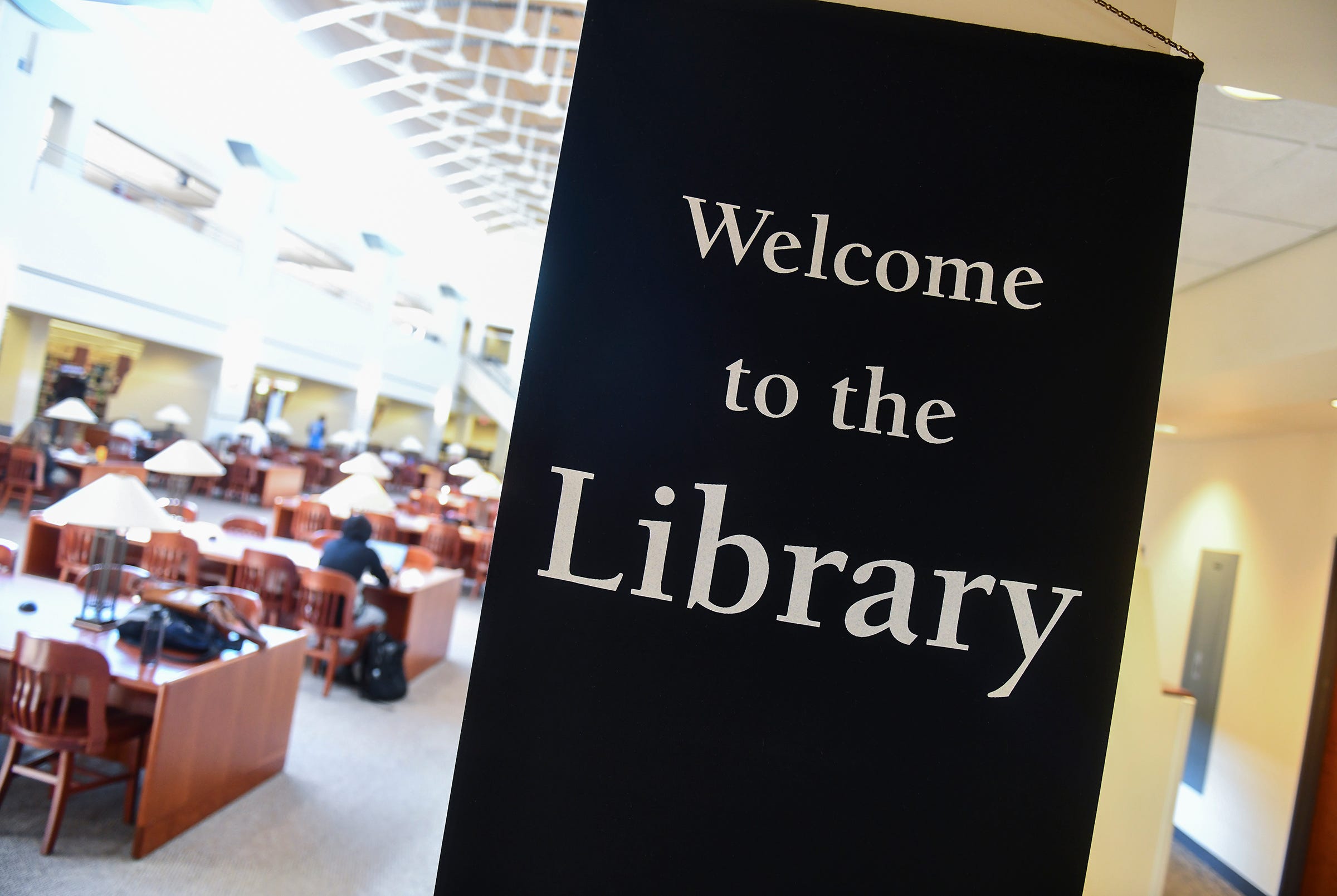 St. Cloud State moves to lay off 8 from library, philosophy, theater