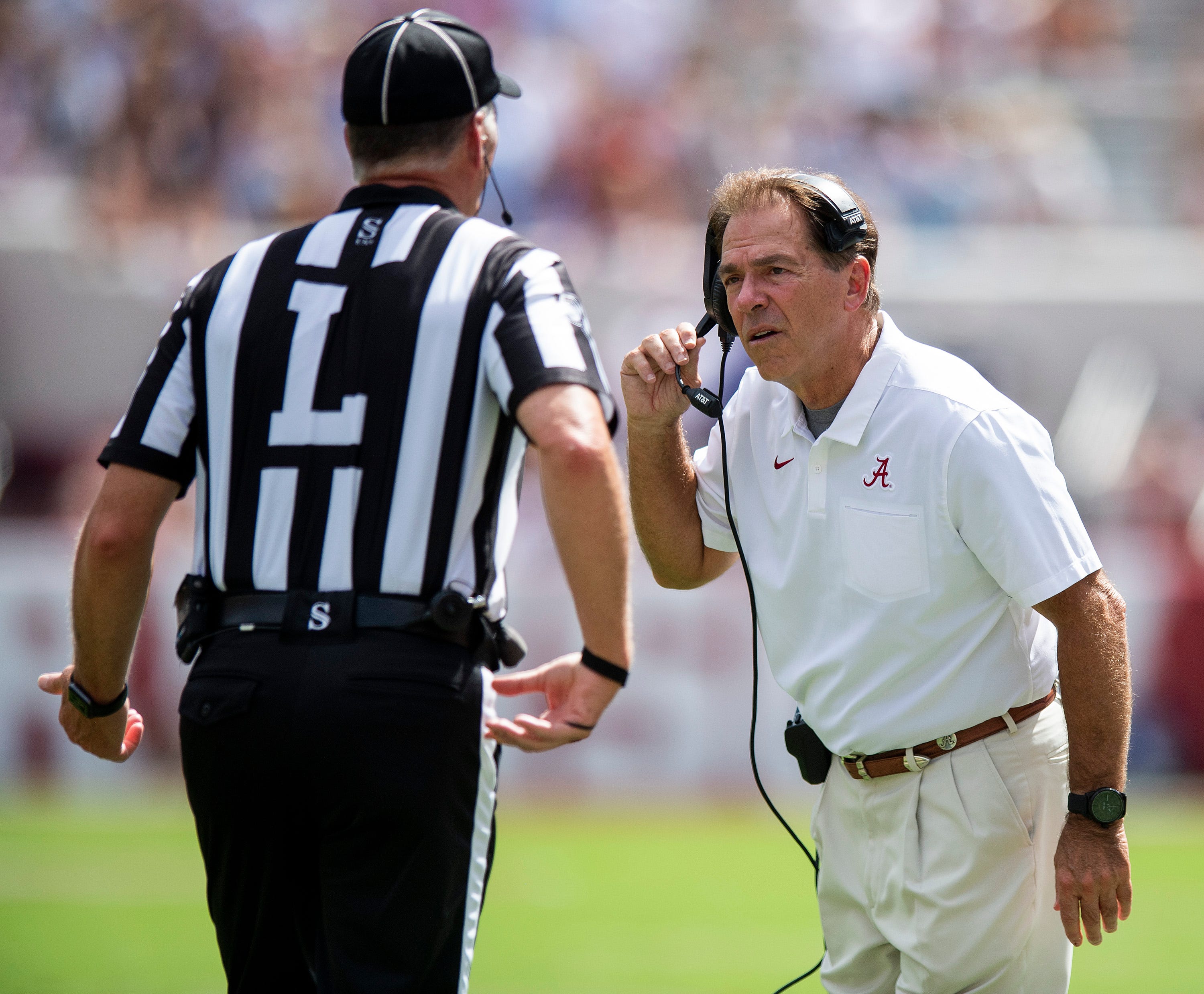 Alabama vs. Ole Miss football: Who are the officials, referee, umpire?