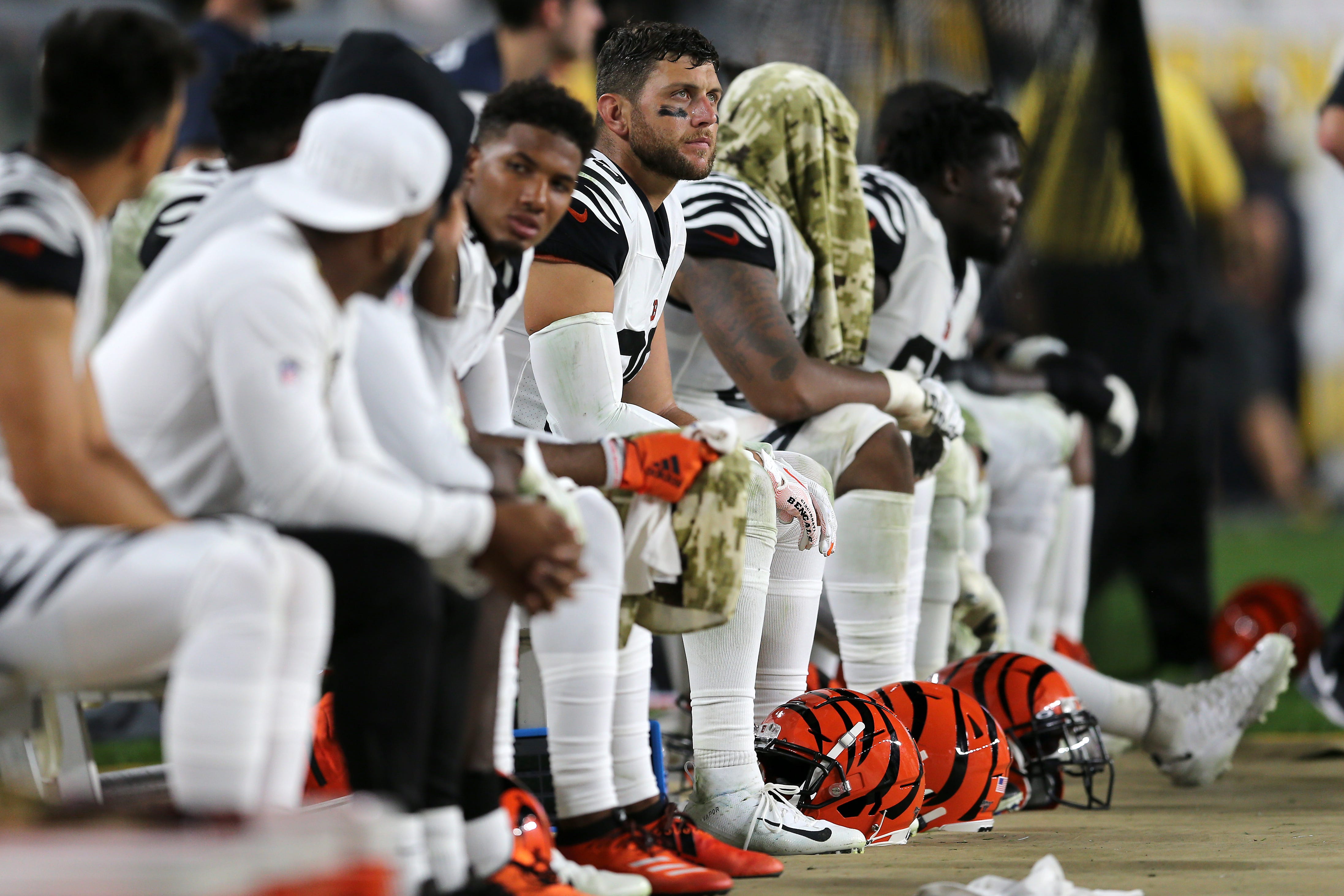 Cincinnati Bengals Offensive Line: Bad drafts, luck to blame for woes