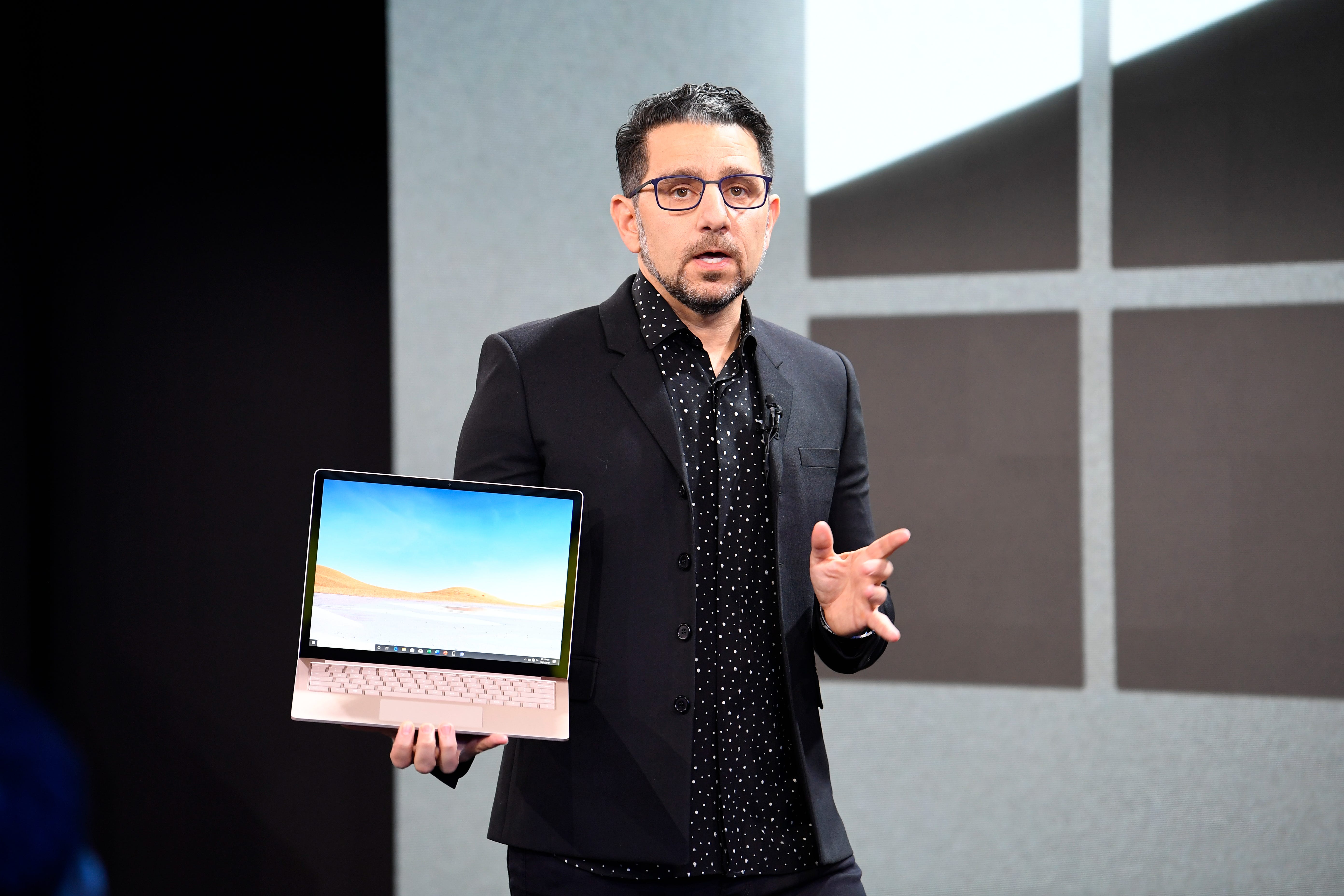 Microsoft Surface: Does the OS like Apple, Android matter anymore?