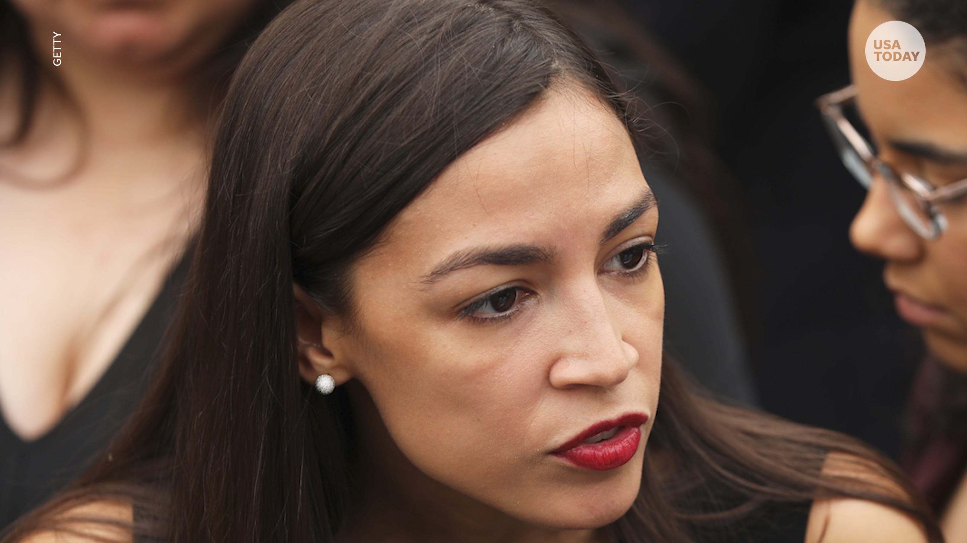 Rep. Alexandria Ocasio-Cortez claps back after article criticizes the ...