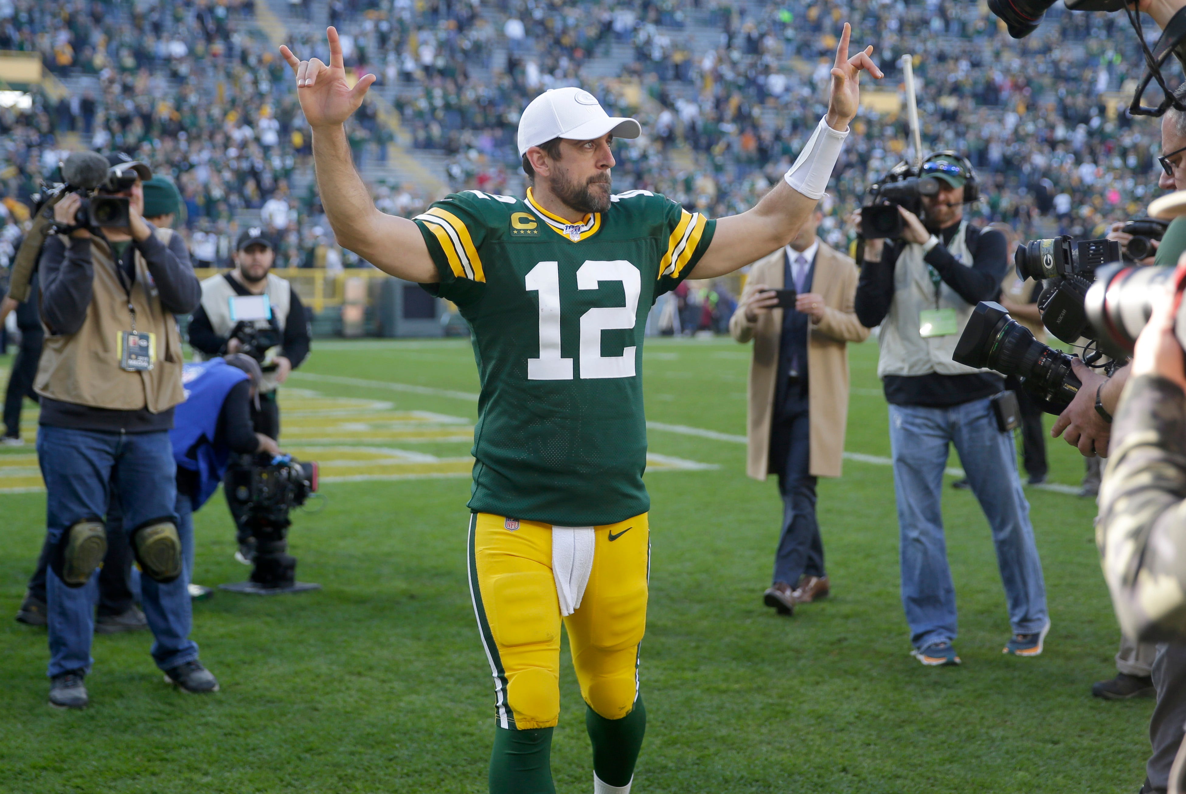 OK, who had the greatest catch in the Packer game? Aaron Rodgers?