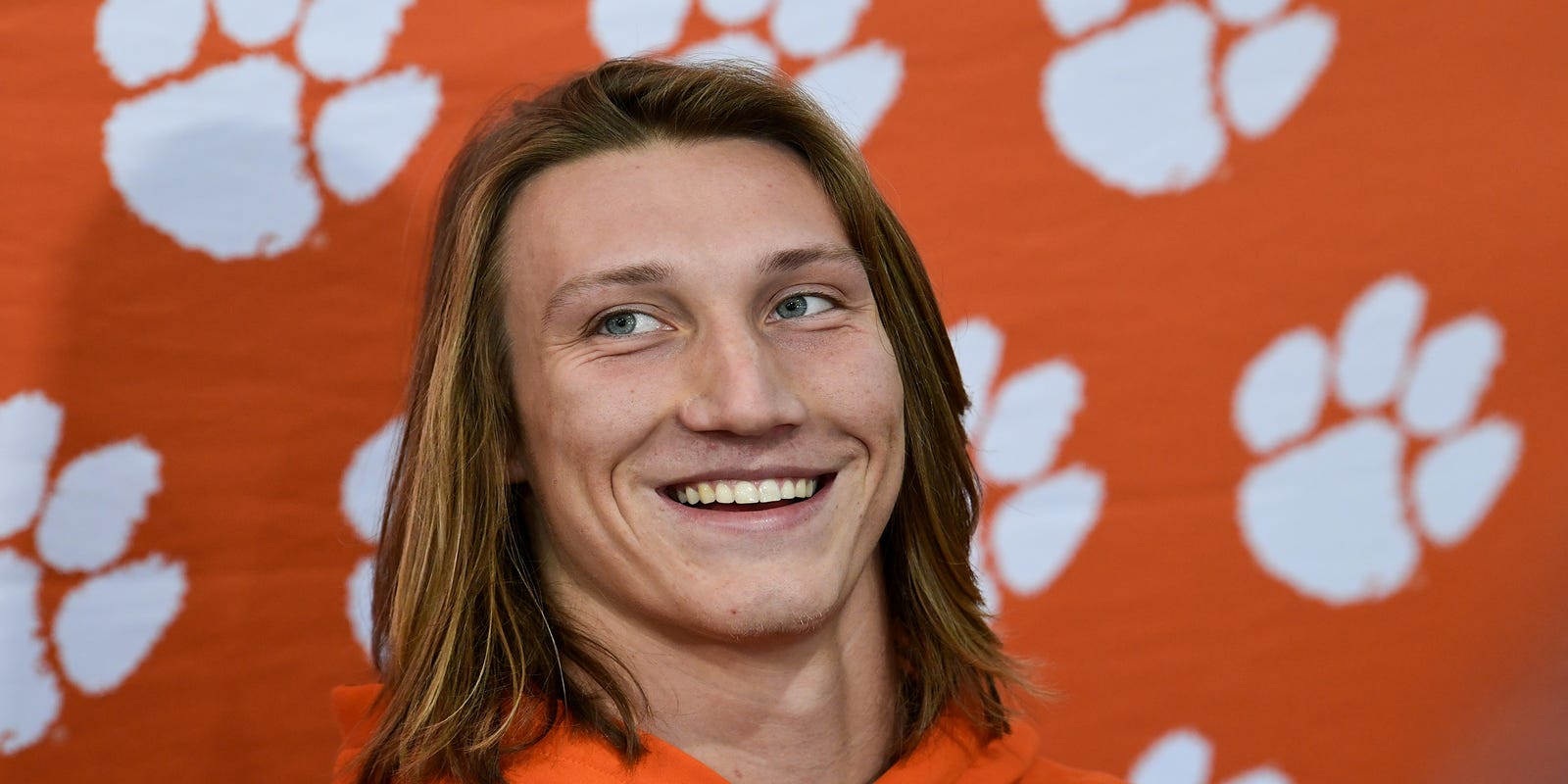 Clemson football: Trevor Lawrence meets TikTok look-alike