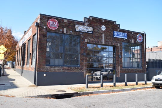 Slider Inn opens in Downtown Memphis in the South Main Arts District