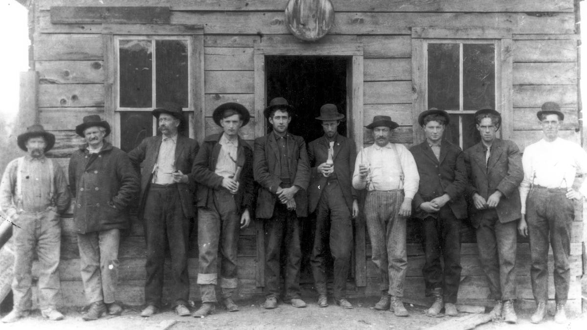 From humble to grand, here's a sampling of early Wisconsin taverns