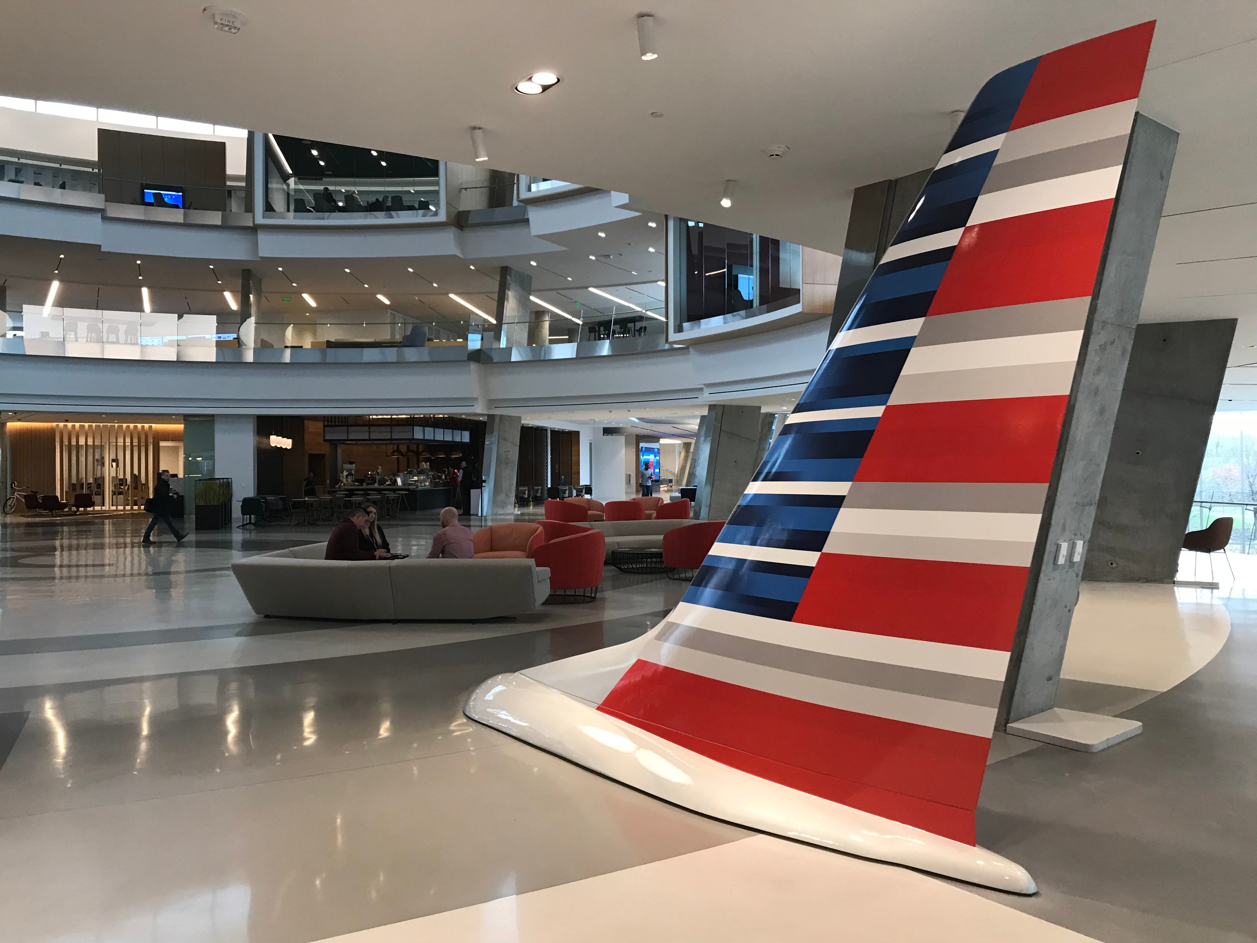 Inside American, Southwest airlines operations control centers