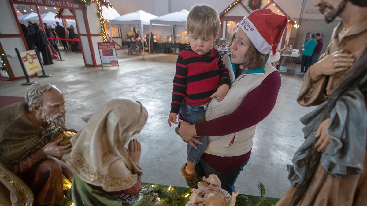 Christmas market in Downtown Indianapolis features live Nativity scene