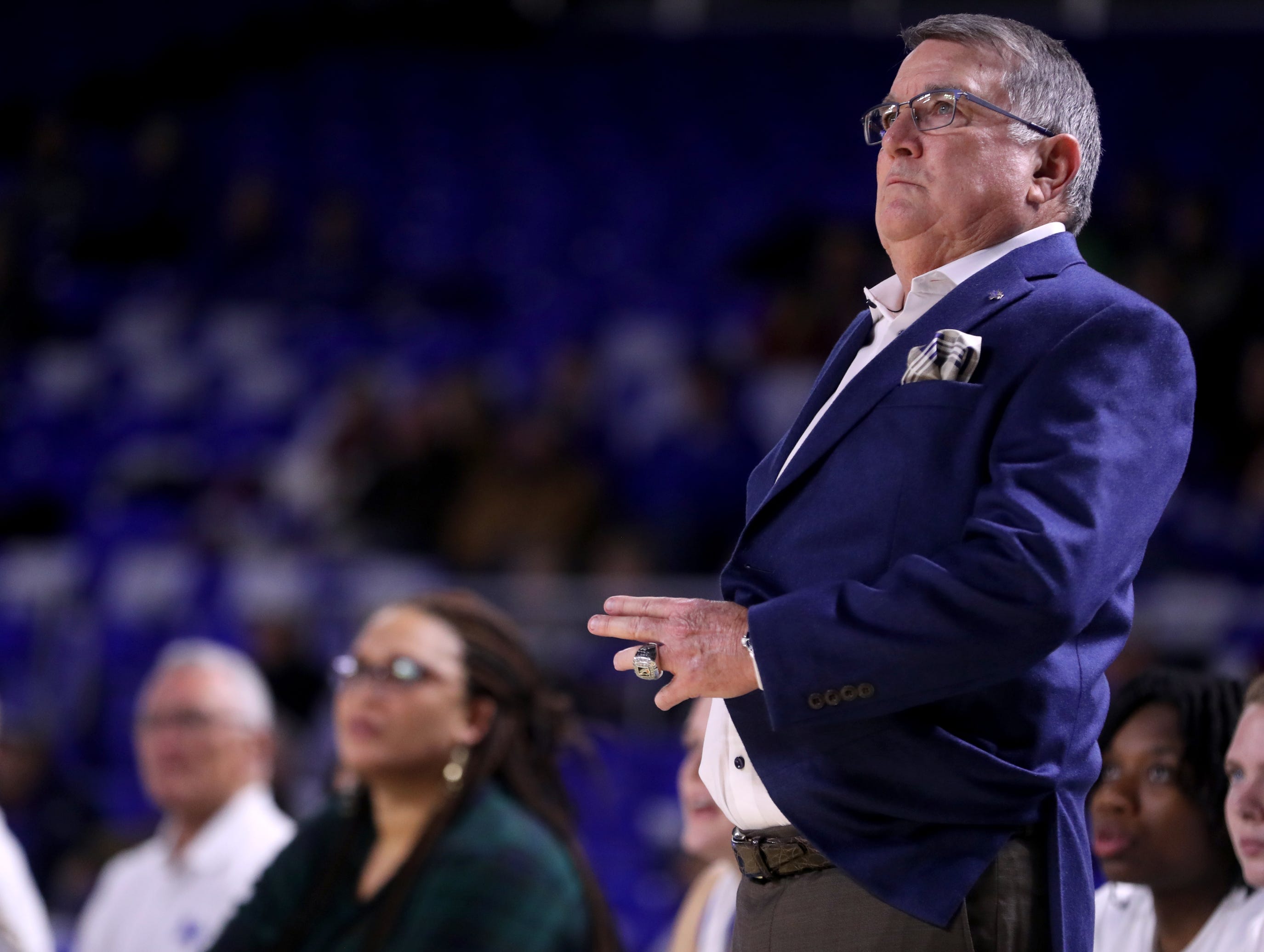 MTSU women's basketball coach Rick Insell tests positive for COVID-19