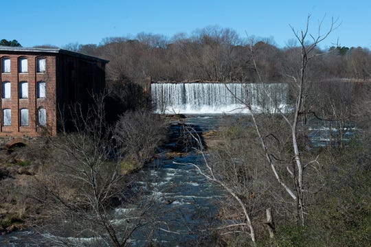 Lake Conestee dam 'trash jam' grows after flooding
