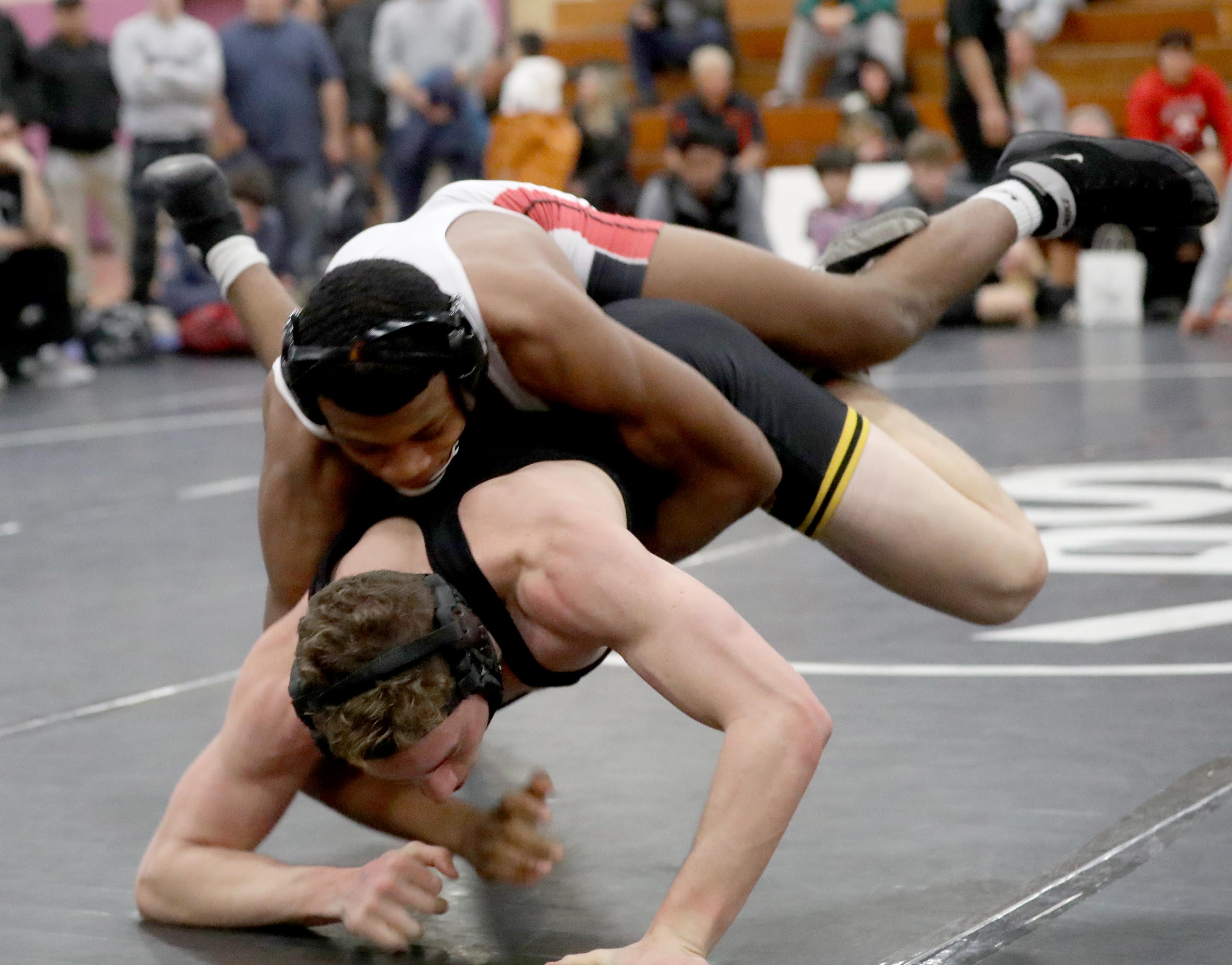 Wrestling: Fox Lane, Nanuet prepare for NYSPHSAA Dual Meet Tournament