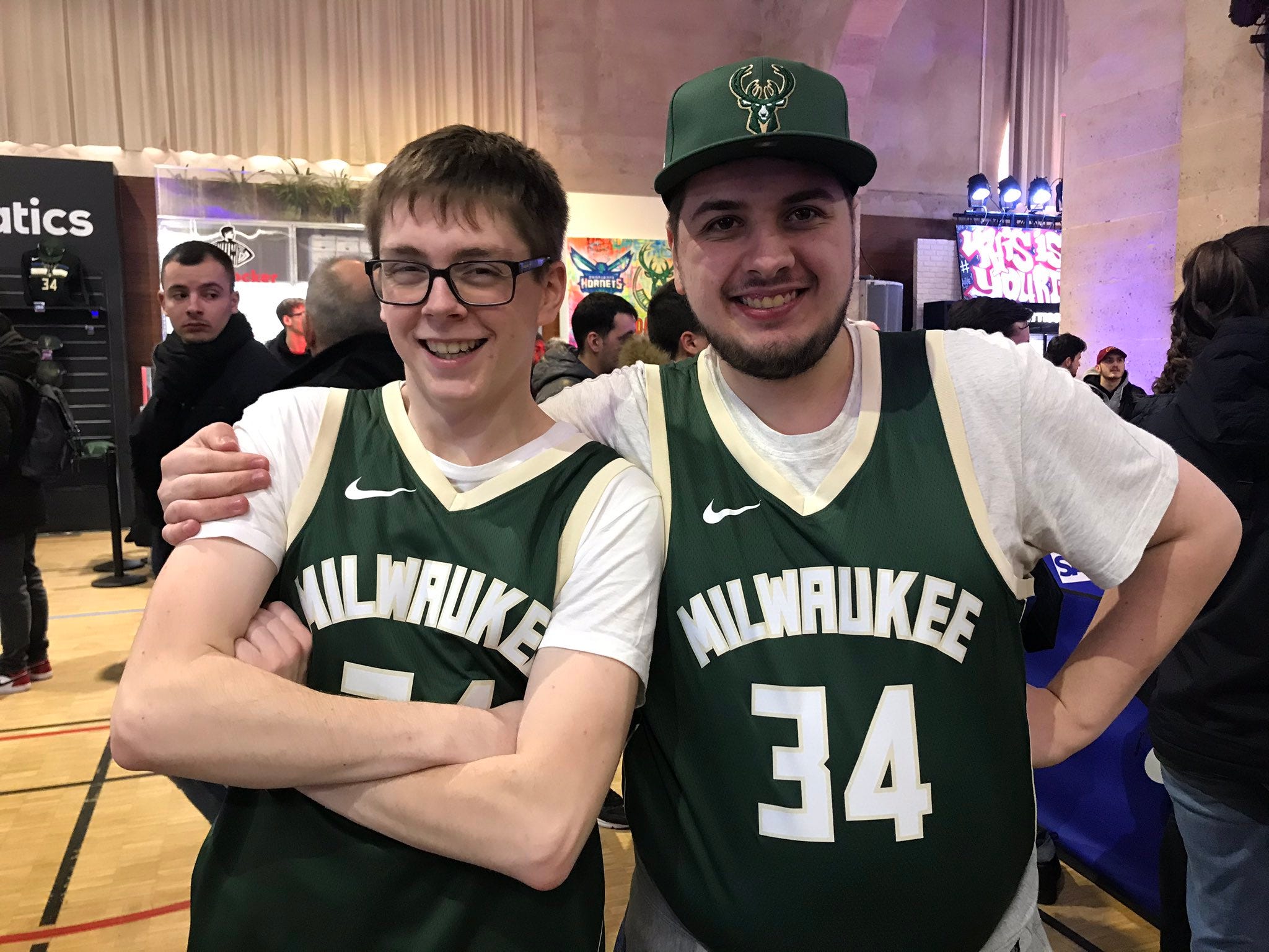 Bucks in Paris: Friendly crowd greets Bucks and their MVP