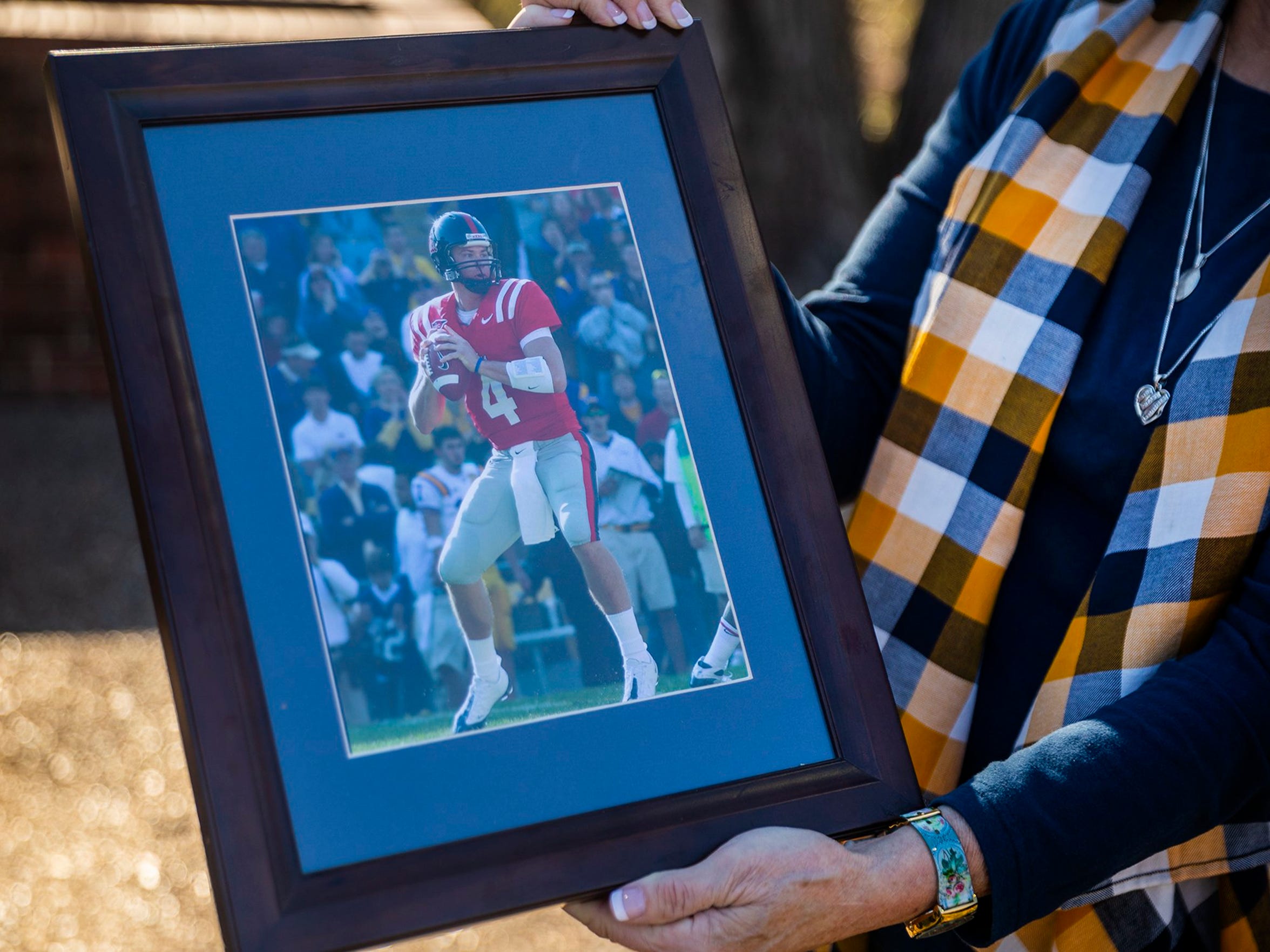 How a lifetime of football blows ended in tragedy for Jevan Snead